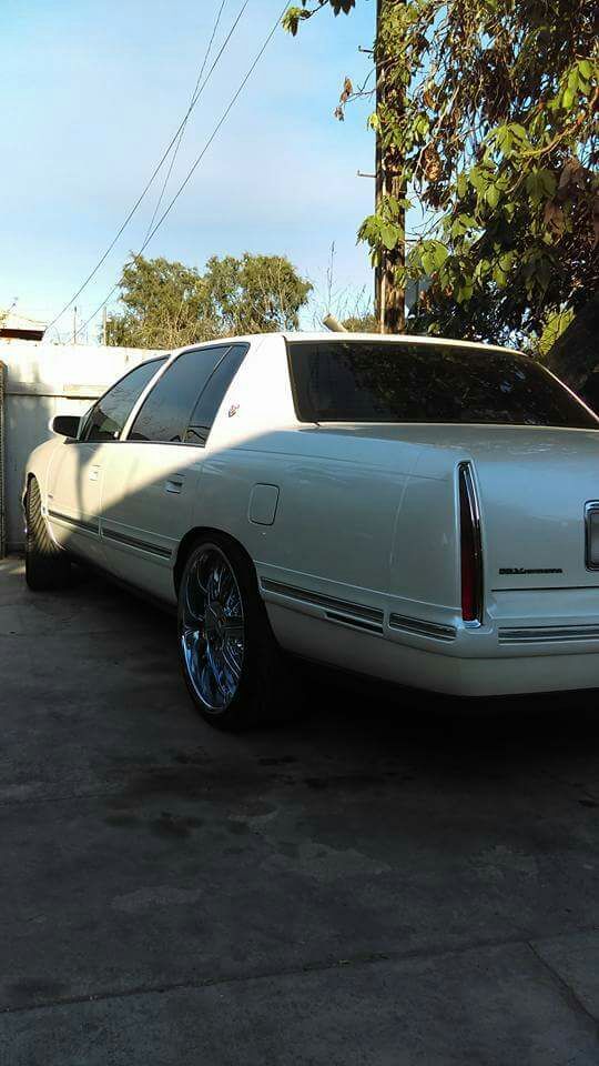 Cadillac Deville On 22s