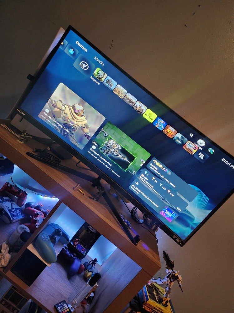 Spectre Gaming Monitor for Sale in Chicago, IL - OfferUp