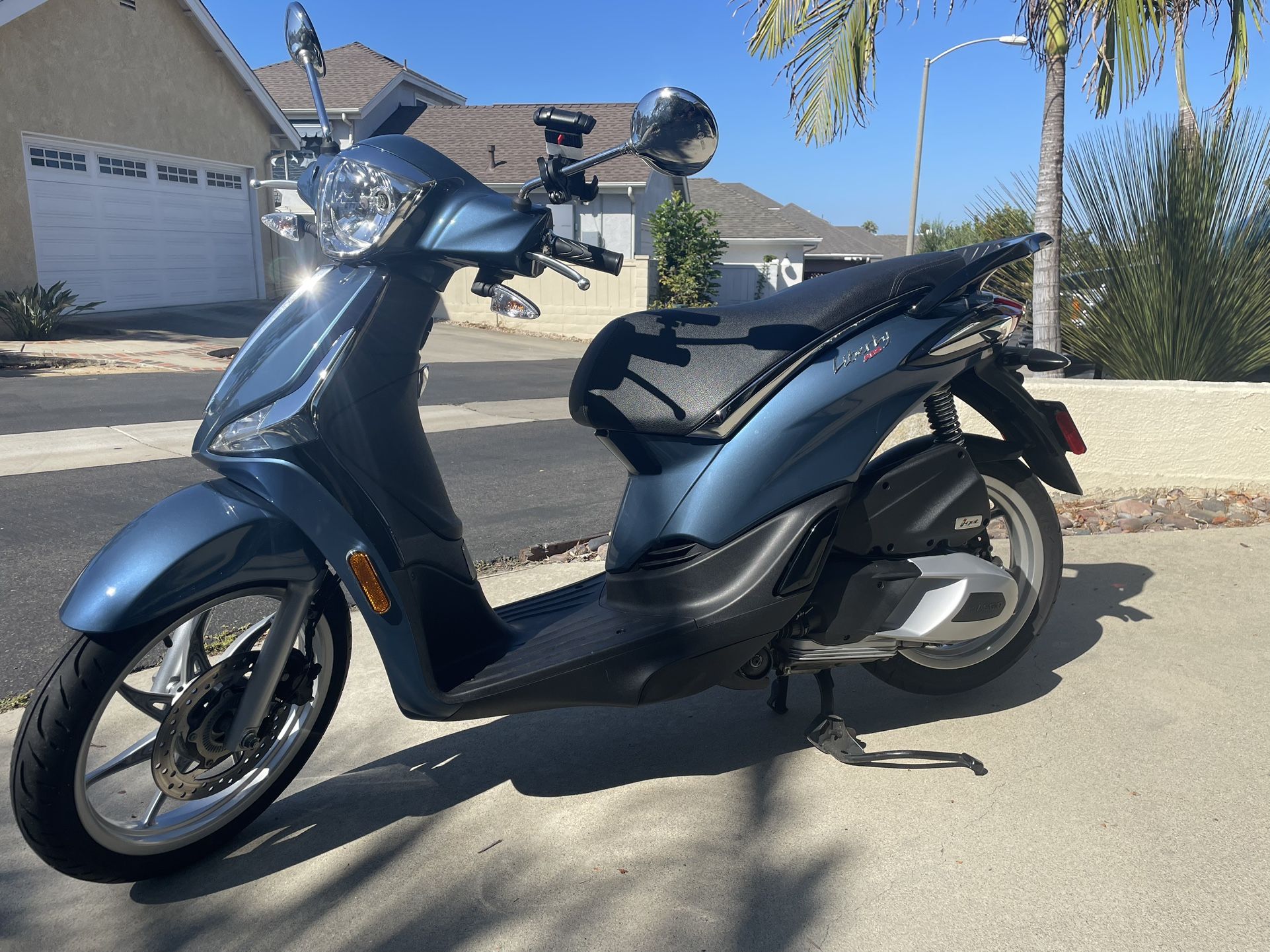 Scooter Piaggio Liberty for Sale in Carlsbad, CA - OfferUp