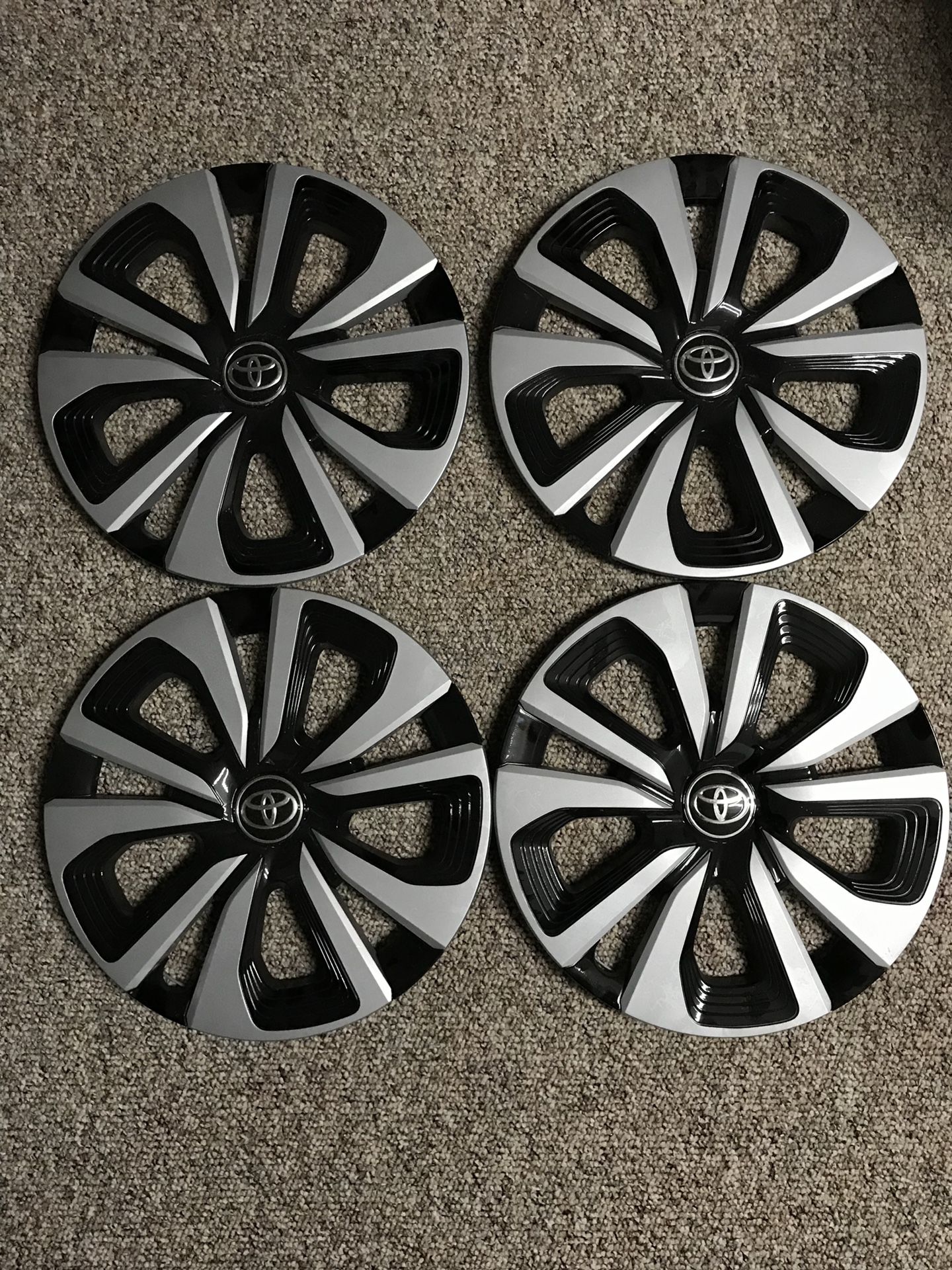 Toyota Prius Prime OEM 15” hubcaps 2017-2019, Driven only 500 miles for ...