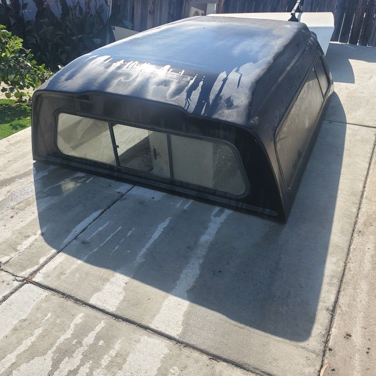 HIGH RISE FORD SUPERDUTY CAMPER SHELL for Sale in San Marcos, CA - OfferUp