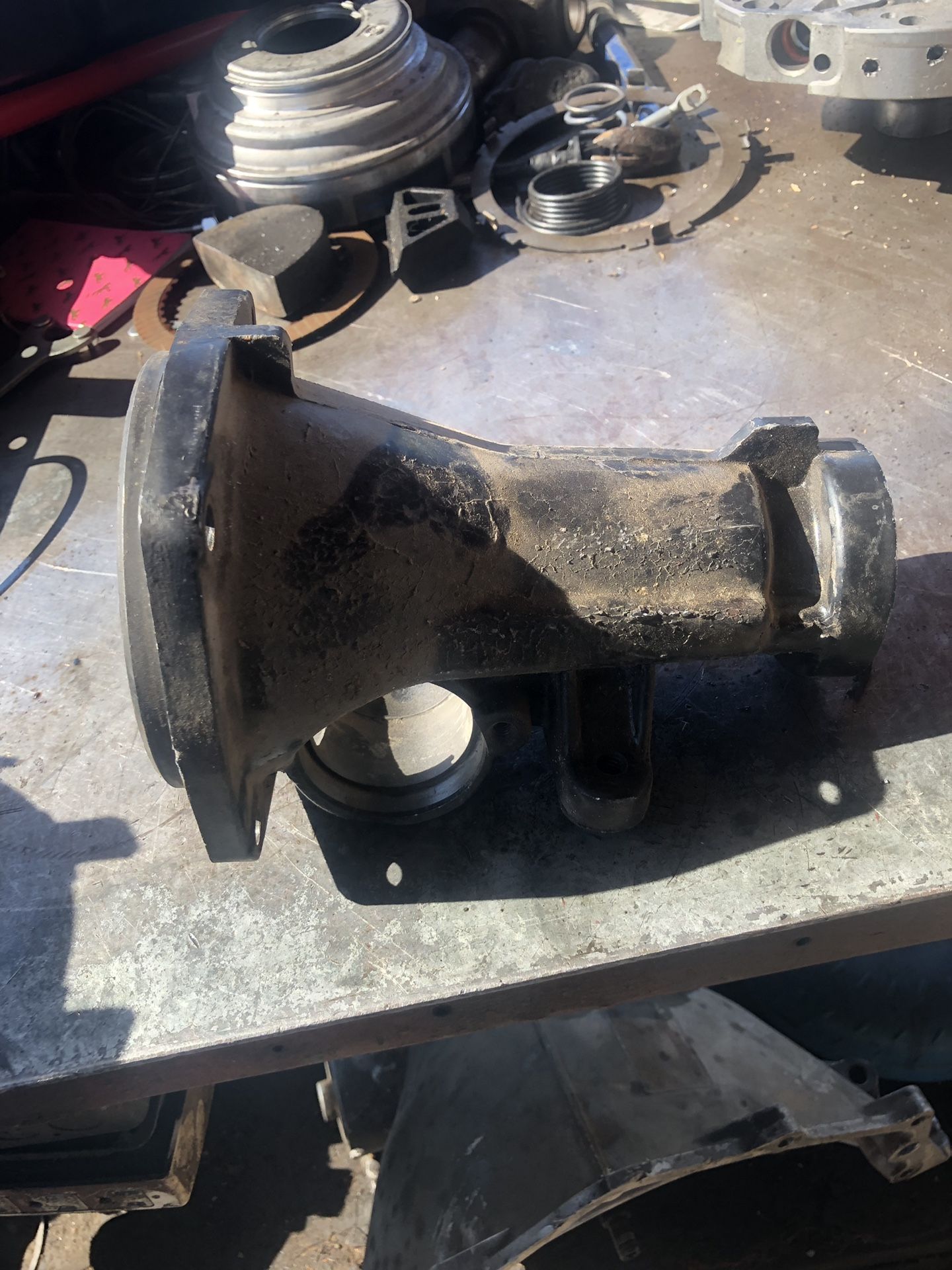 700R4 , 4L60, tail housings with mount for Sale in Phoenix, AZ - OfferUp