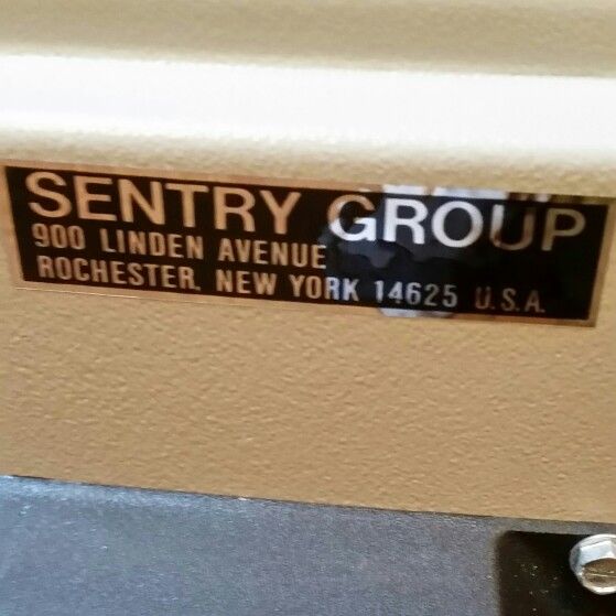 SENTRY 1250 FIREPROOF SAFE. 1.03 CU FT for Sale in Mill Creek, WA - OfferUp
