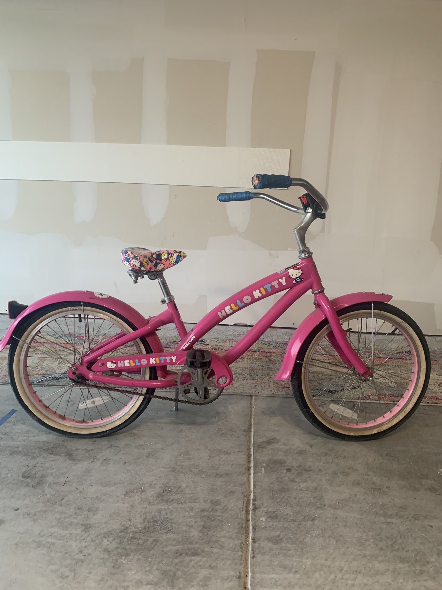 Nirve Hello Kitty Classic Pink Beach Cruiser - kid bike - $50 for Sale ...