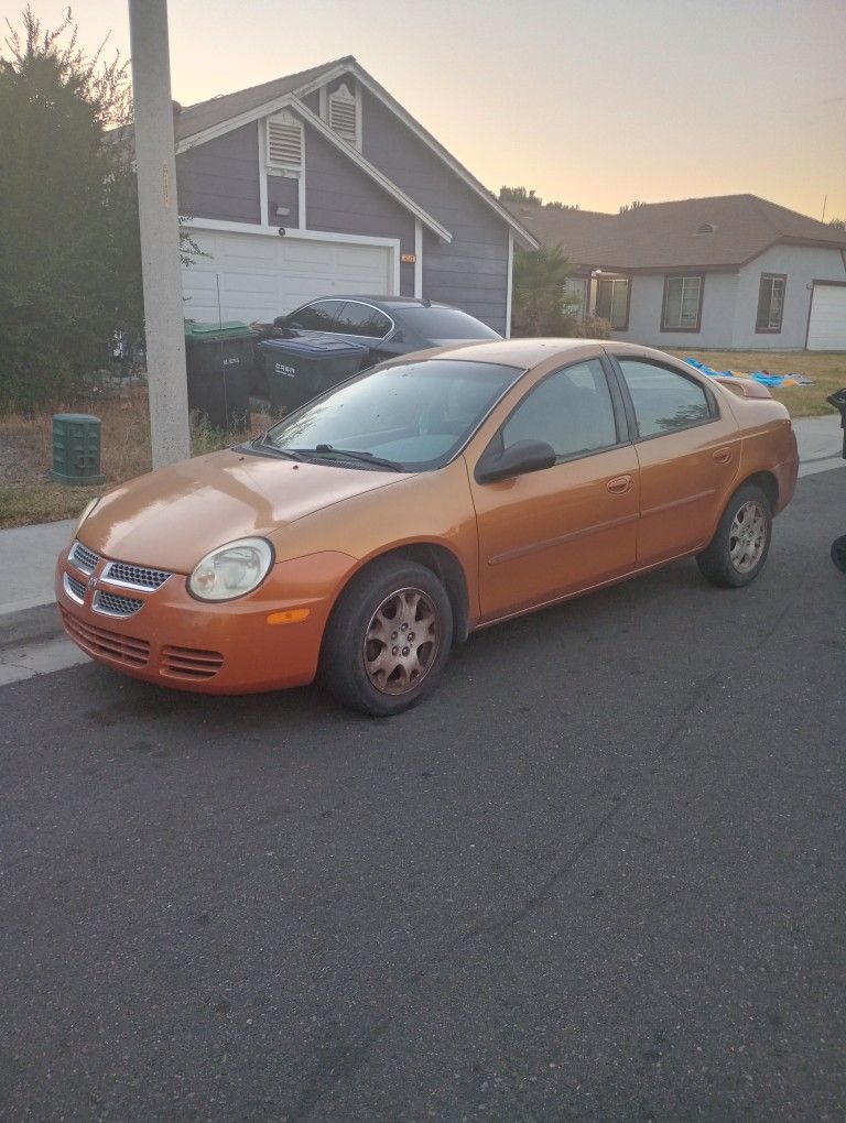 2005 Dodge Neon for Sale in Hemet, CA - OfferUp