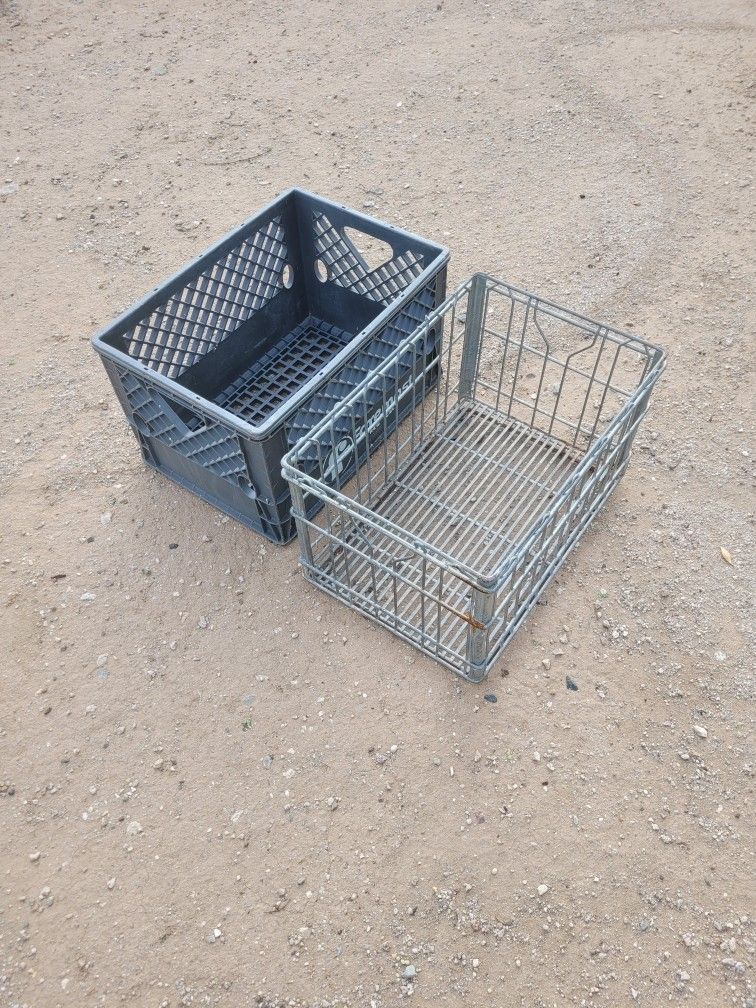 Milk Crates Plastic and Wire for Sale in Litchfield Park, AZ - OfferUp