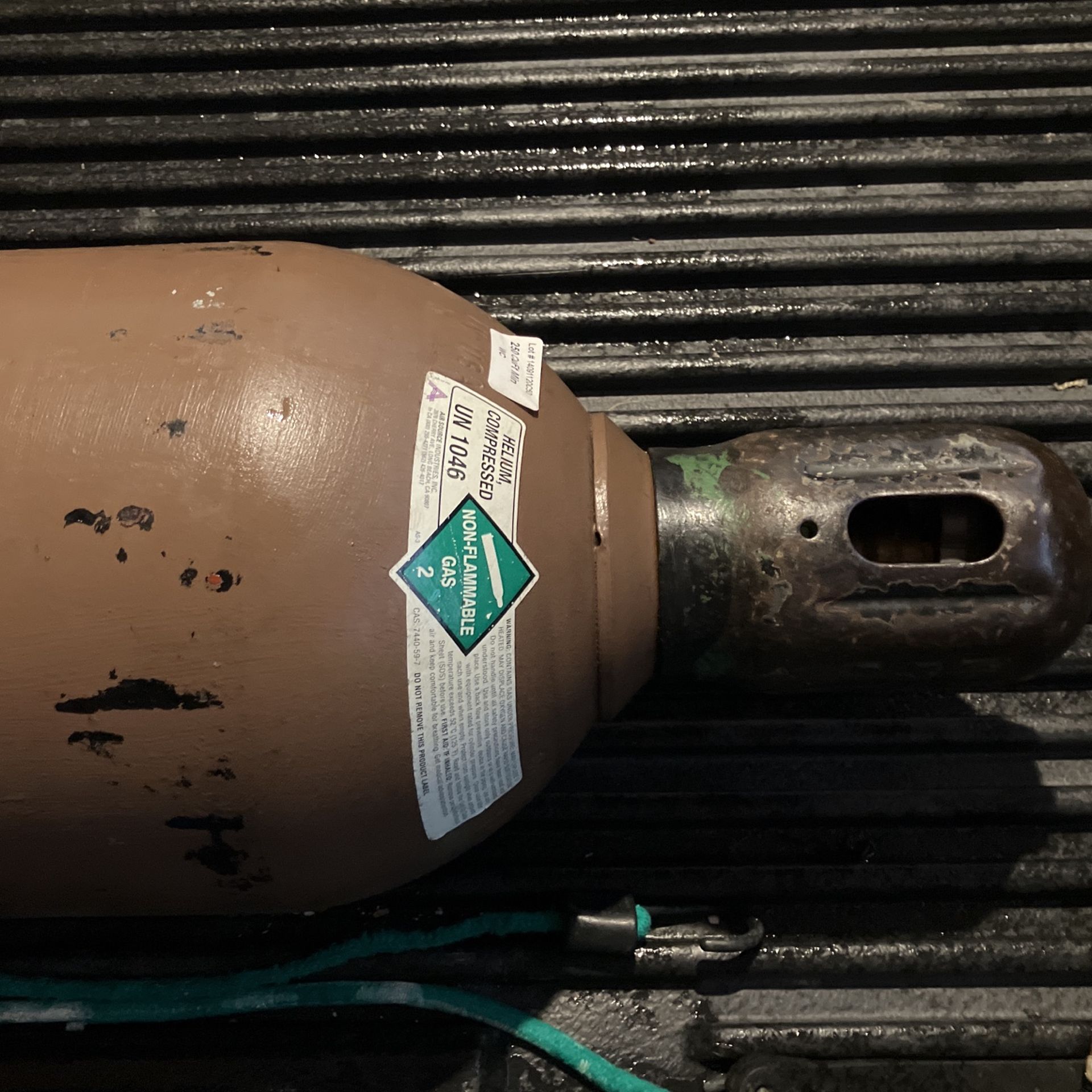 Full Tank of Compressed helium $300 for Sale in Palm Desert, CA - OfferUp
