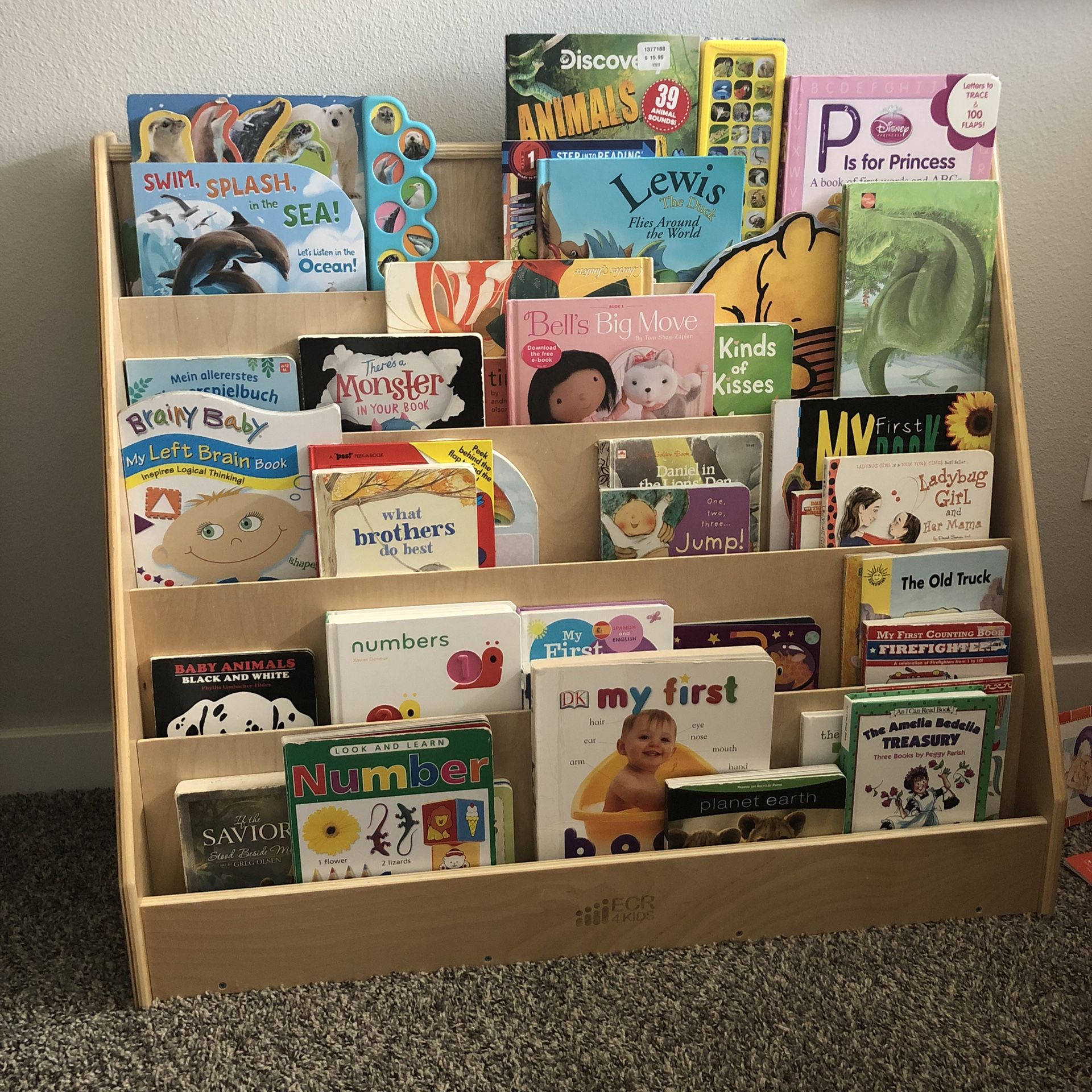ECR4kids Bookshelf for Sale in Granite Falls, WA - OfferUp
