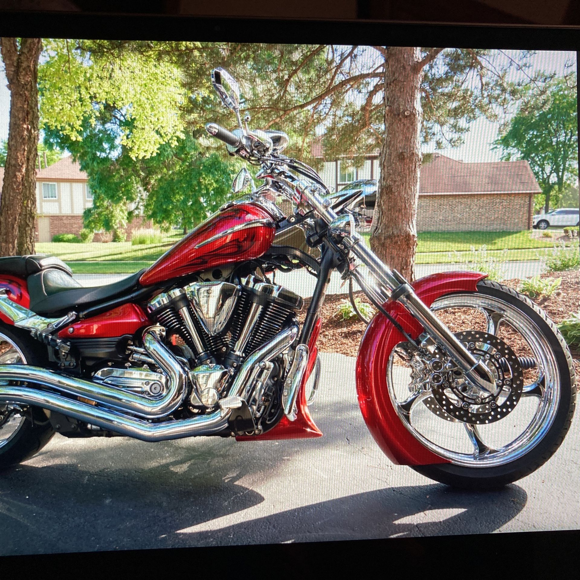 Yamaha Raider Custom