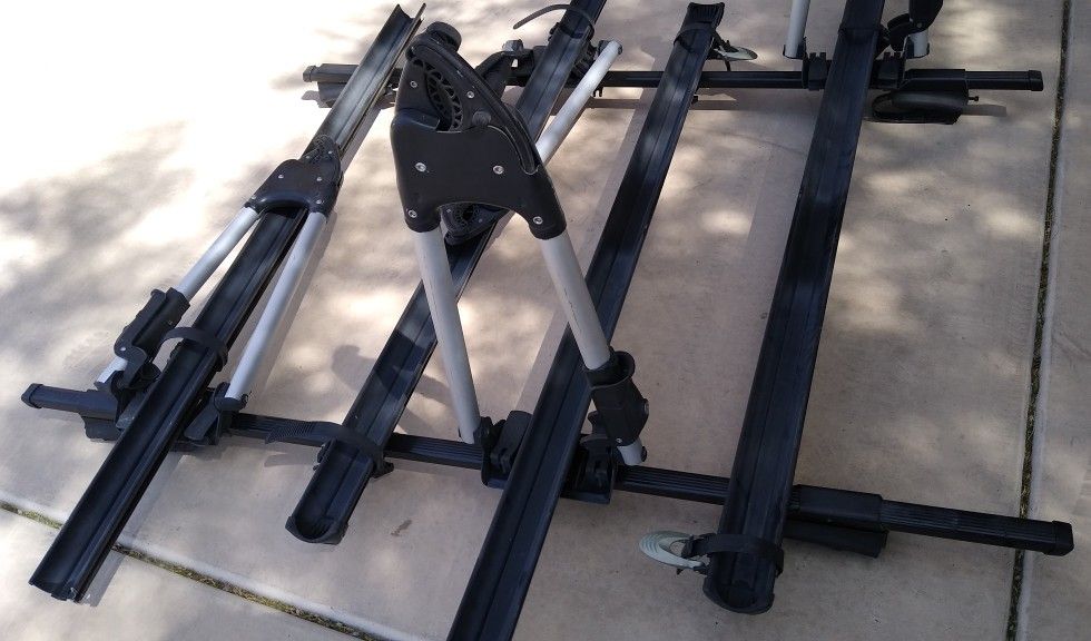 Thule Bike Rack 4 Trays W/Key Read Description for Sale in North Las ...