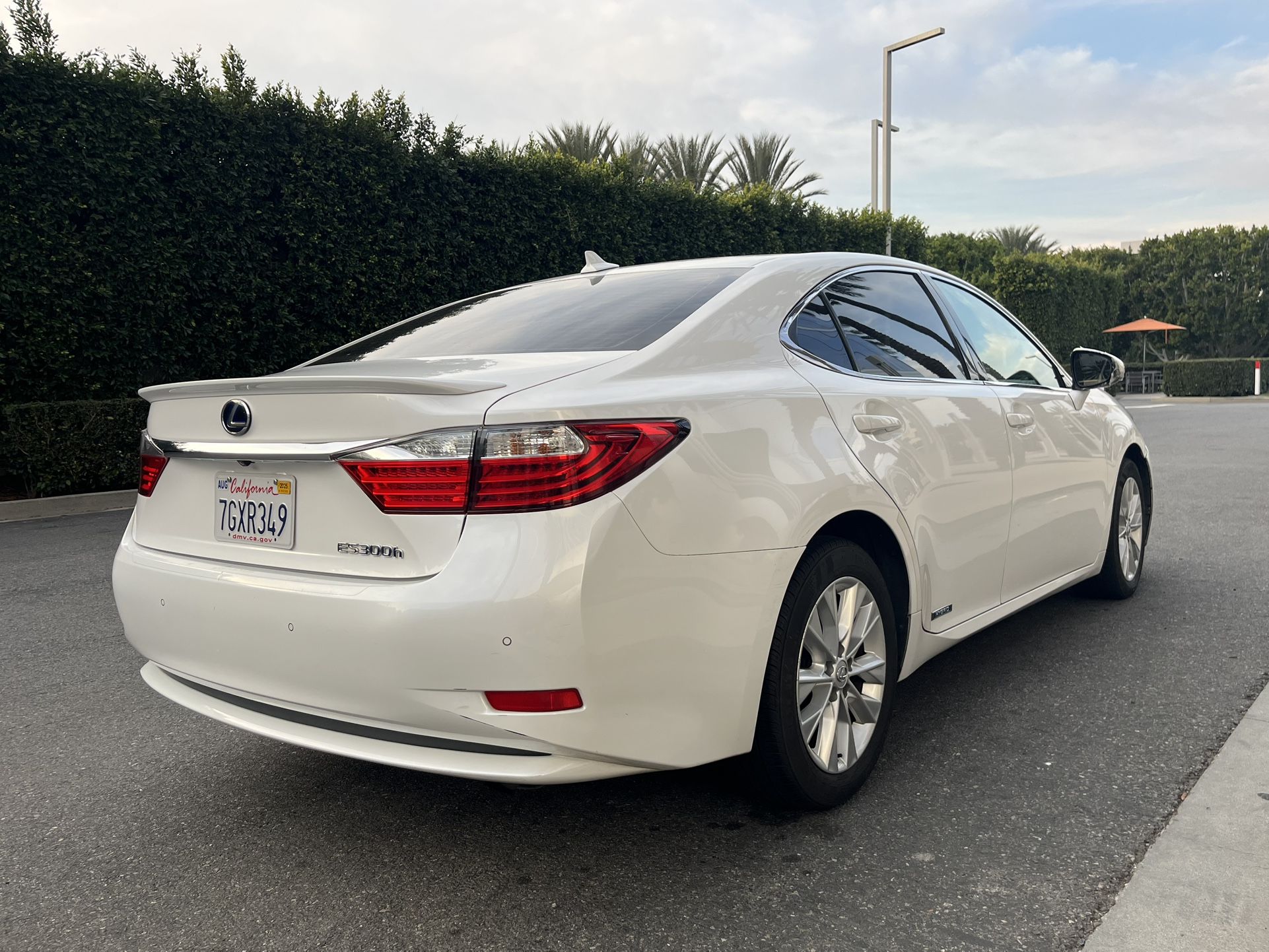 2014 Lexus ES 300h for Sale in Irvine, CA - OfferUp