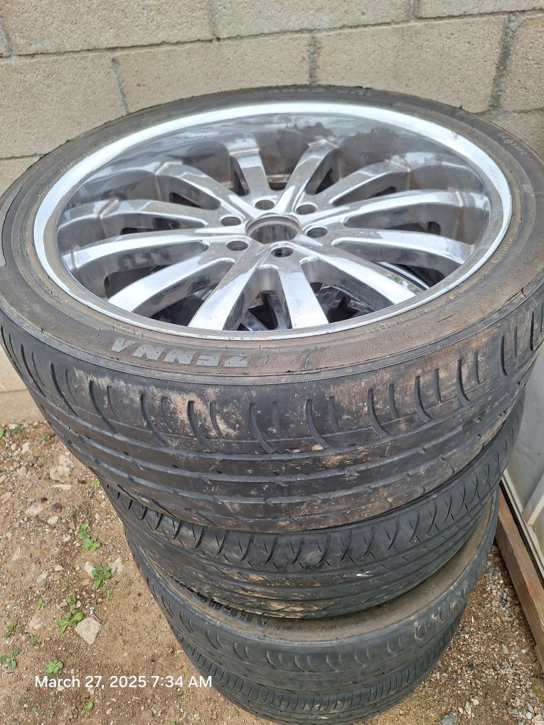 24 Inch Alluminum Rims for Sale in Fallbrook, CA - OfferUp