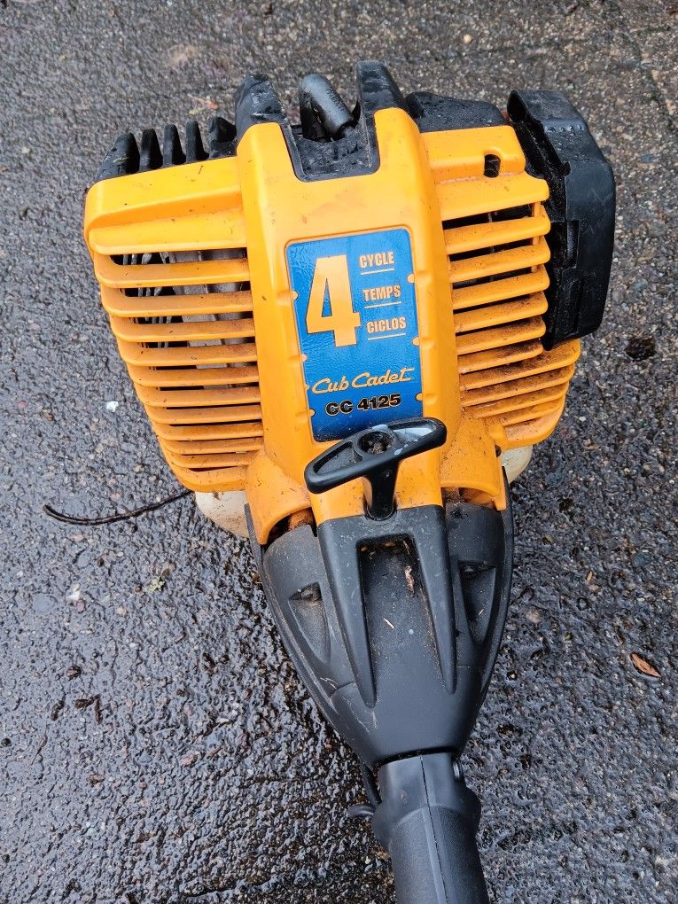 Cub Cadet Weed Eater