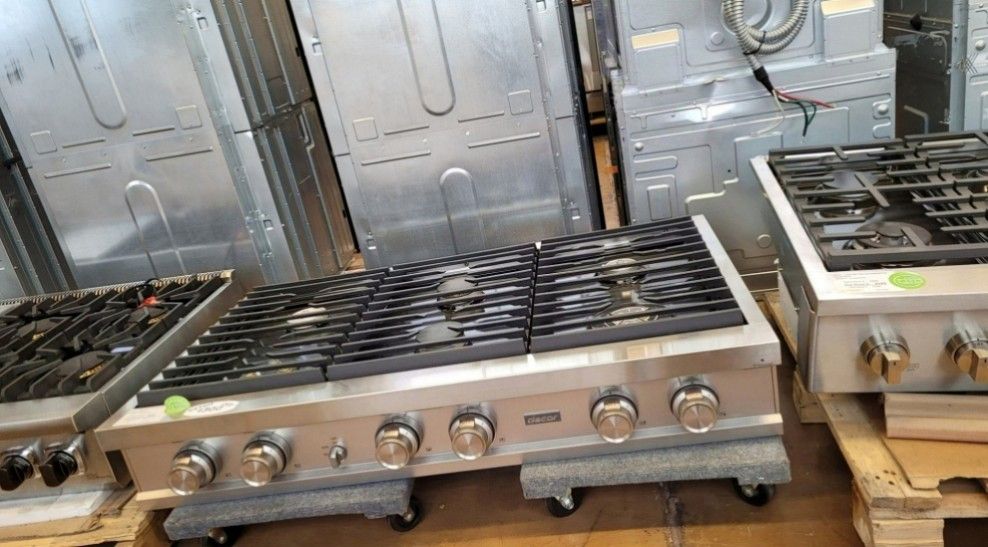 Dacor® Transitional 36" Silver Stainless Gas Rangetop The Appliance ...