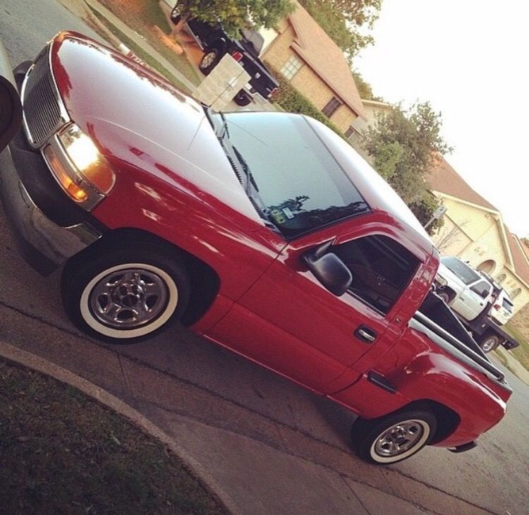 2002 gmc Single cab short bed step side low miles like new for Sale in ...