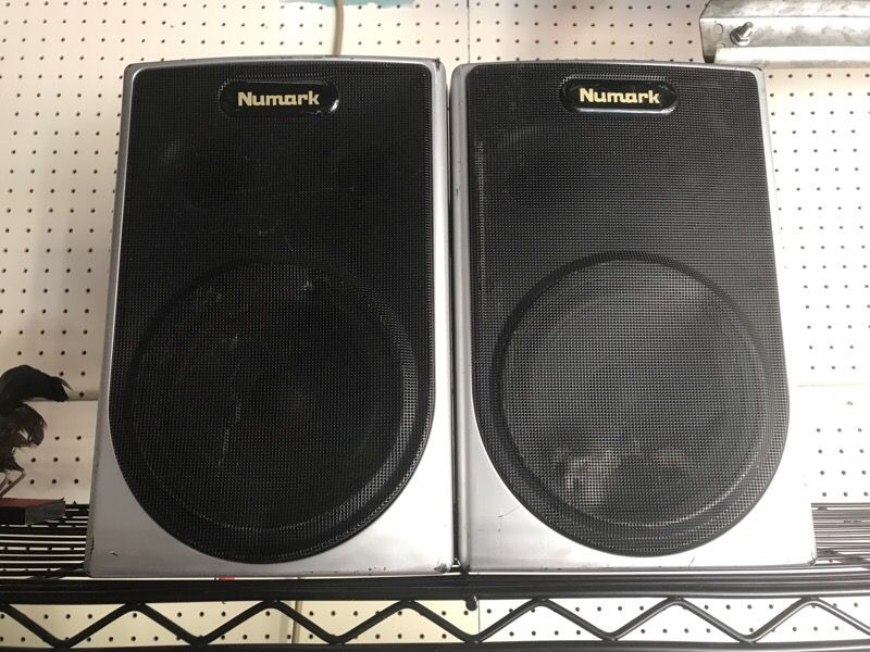 NUMARK M20 powered monitor speakers for Sale in Arcadia, CA - OfferUp