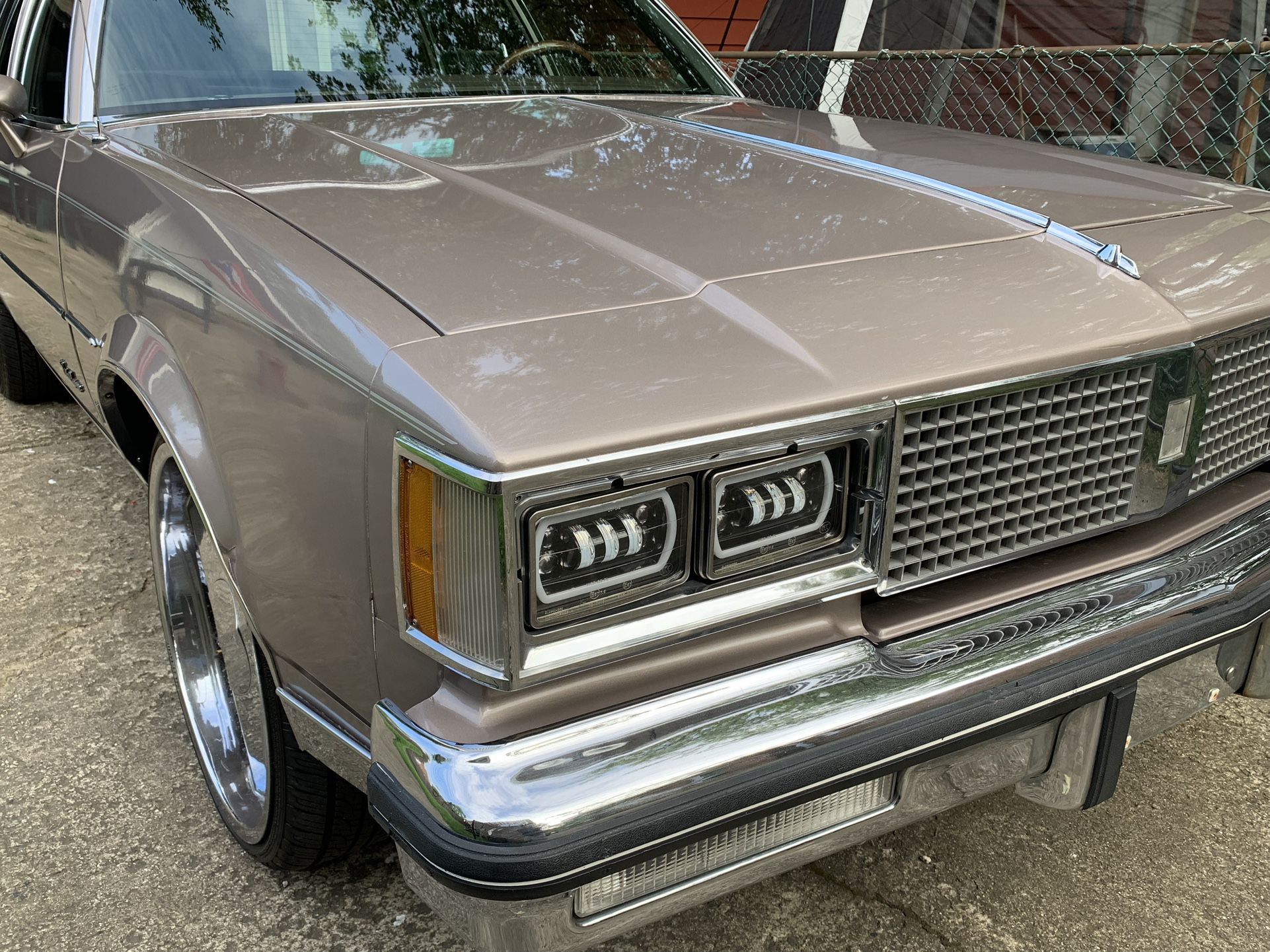 Super Clean 83 Cutlass Supreme Brougham for Sale in Chicago, IL - OfferUp