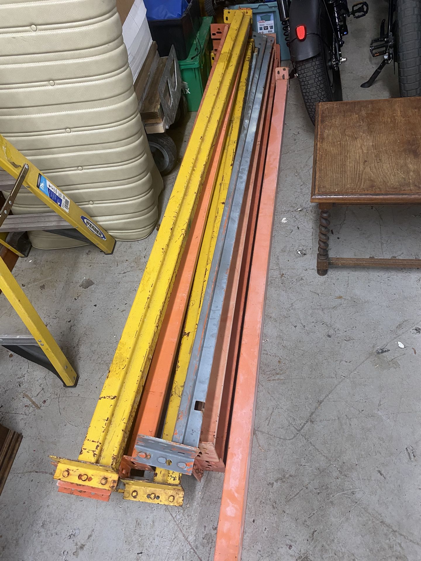 8 Foot Pallet Rack Beams for Sale in Miami, FL - OfferUp