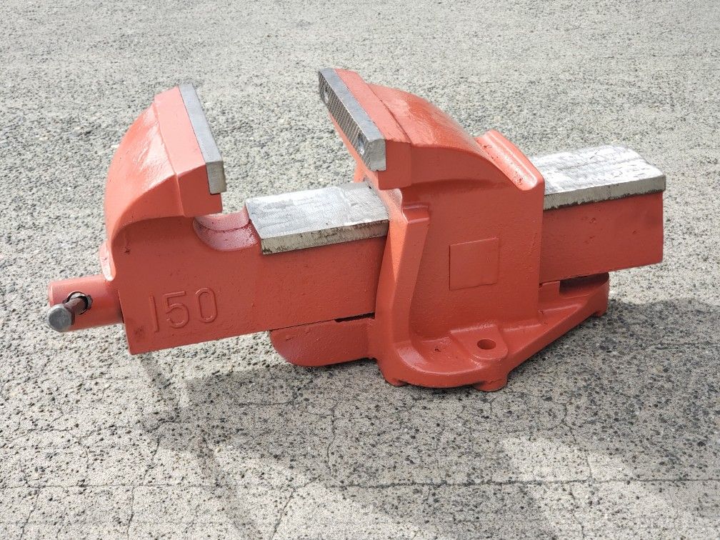 Huge industrial bench vise for Sale in Federal Way, WA - OfferUp