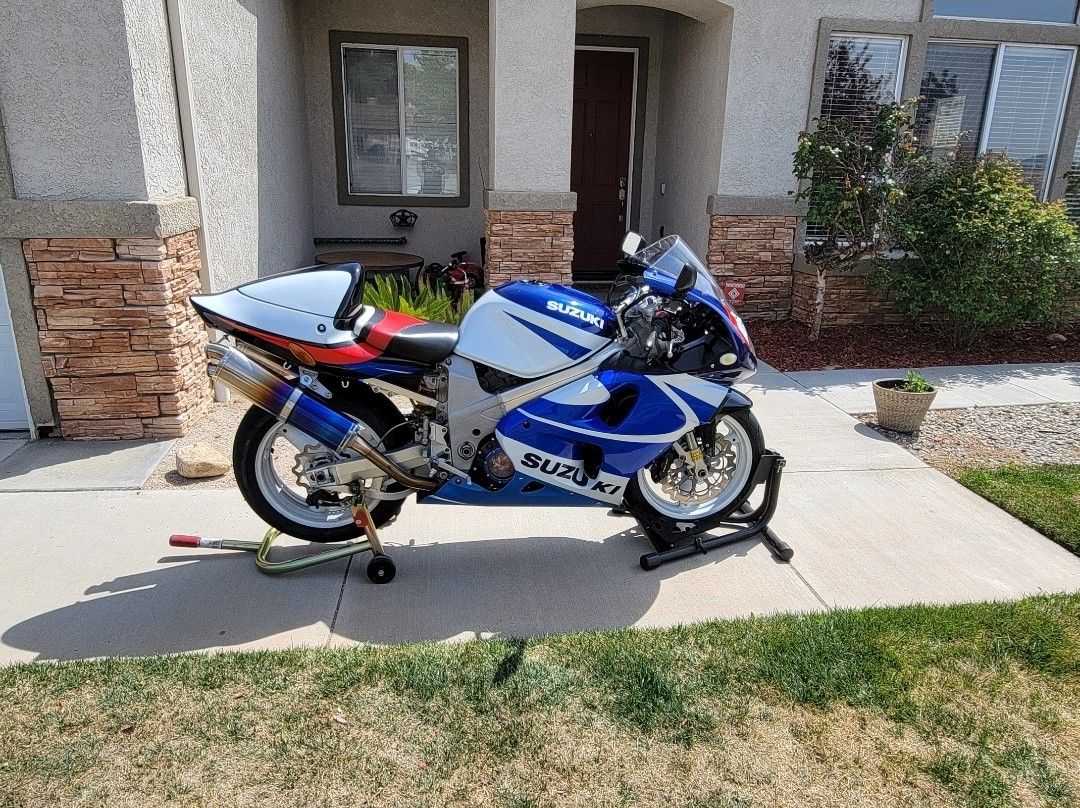 2000 Suzuki TL1000R for Sale in Las Vegas, NV - OfferUp