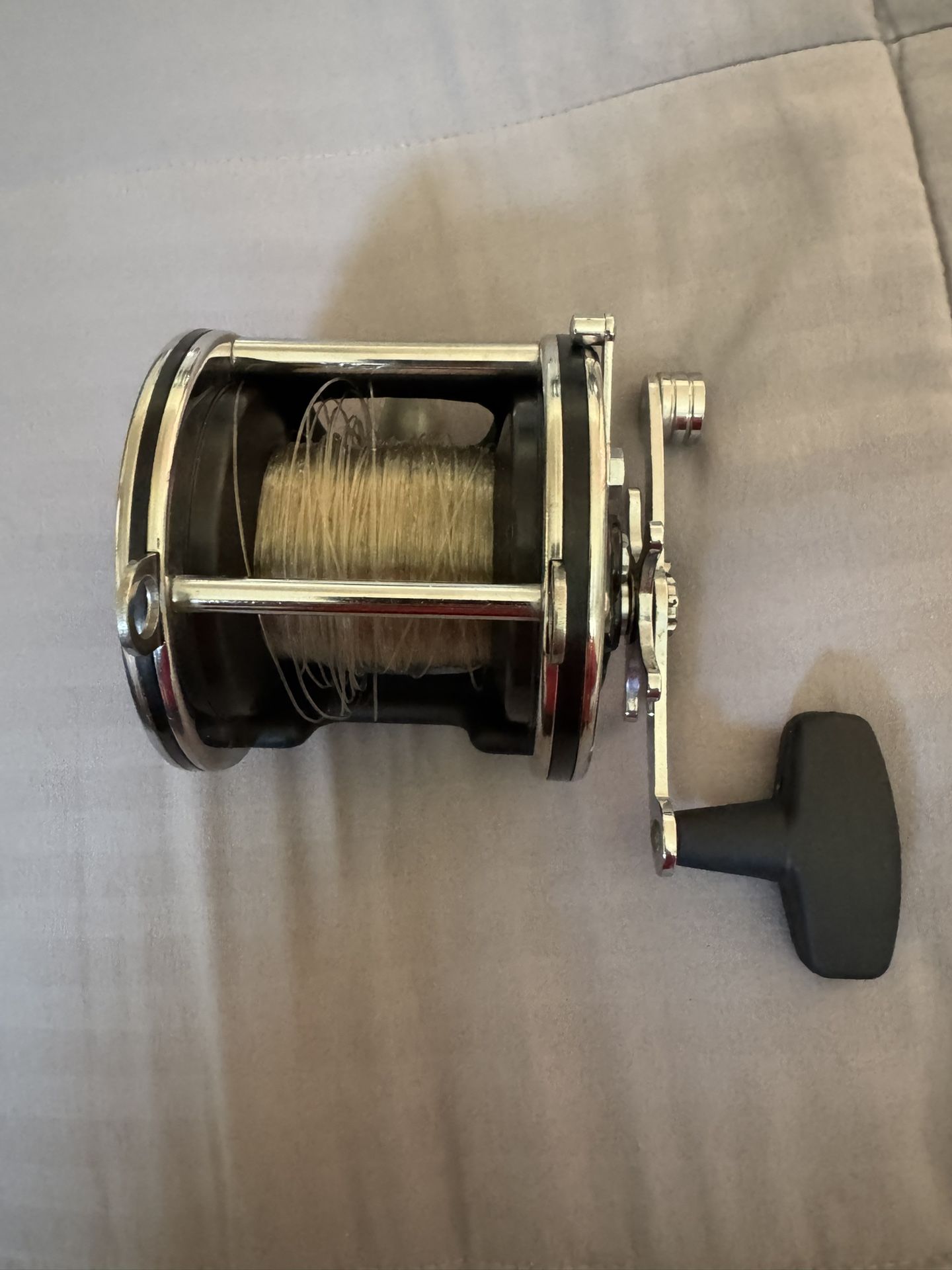 Penn 113 Senator 4/0 Graphite Frame $45. for Sale in Corona, CA - OfferUp