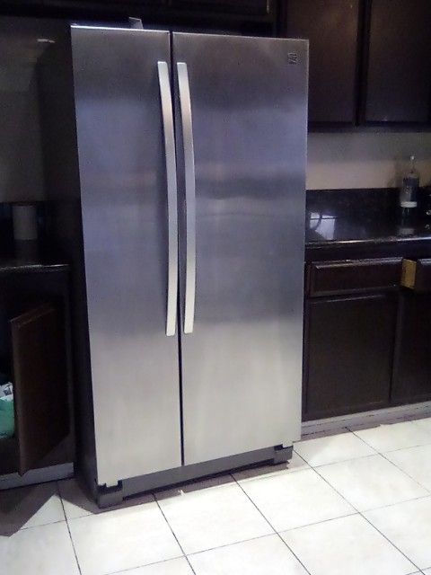 Kenmore Fridge for Sale in San Pedro, CA - OfferUp