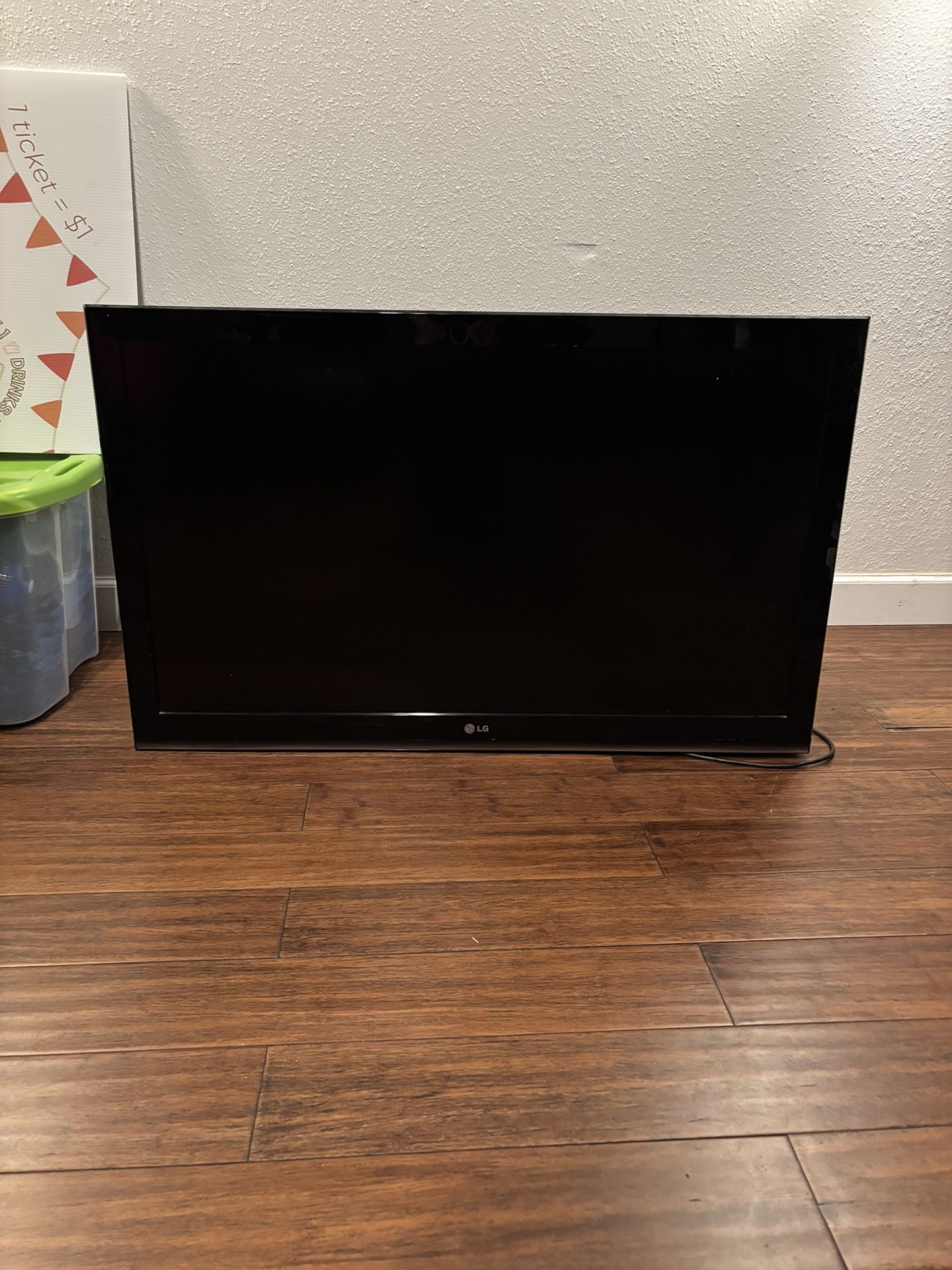 Old LG Tv for Sale in Deer Park, TX - OfferUp