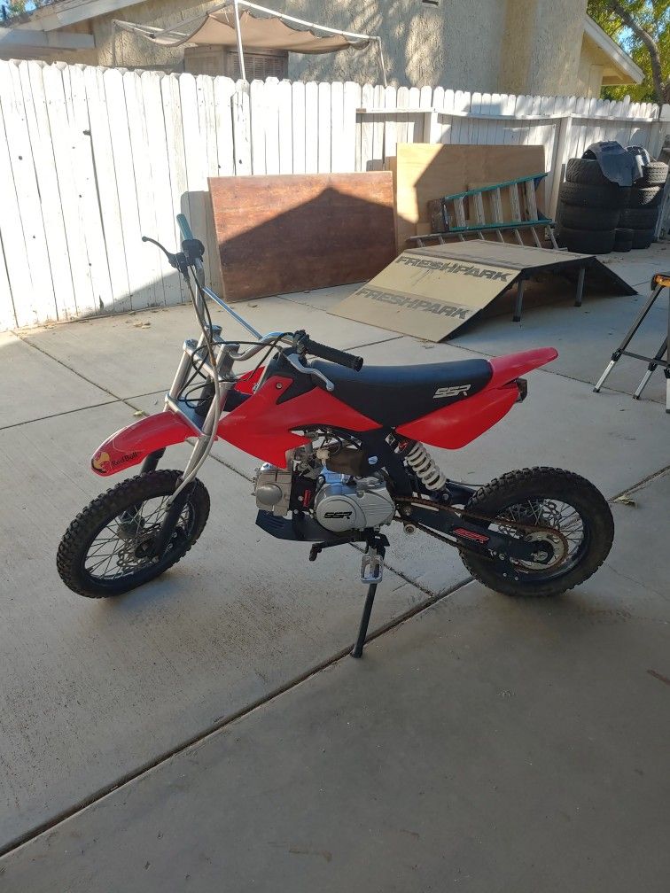 SSR Pit Bike 110cc for Sale in Lancaster, CA - OfferUp