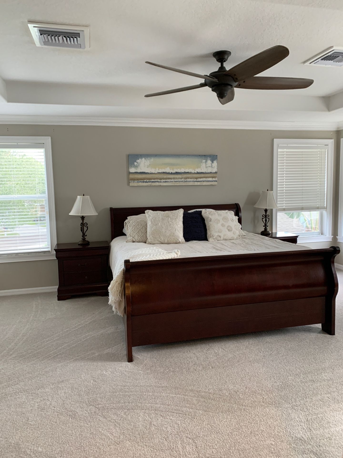 King Size Bed Set for Sale in Lutz, FL - OfferUp