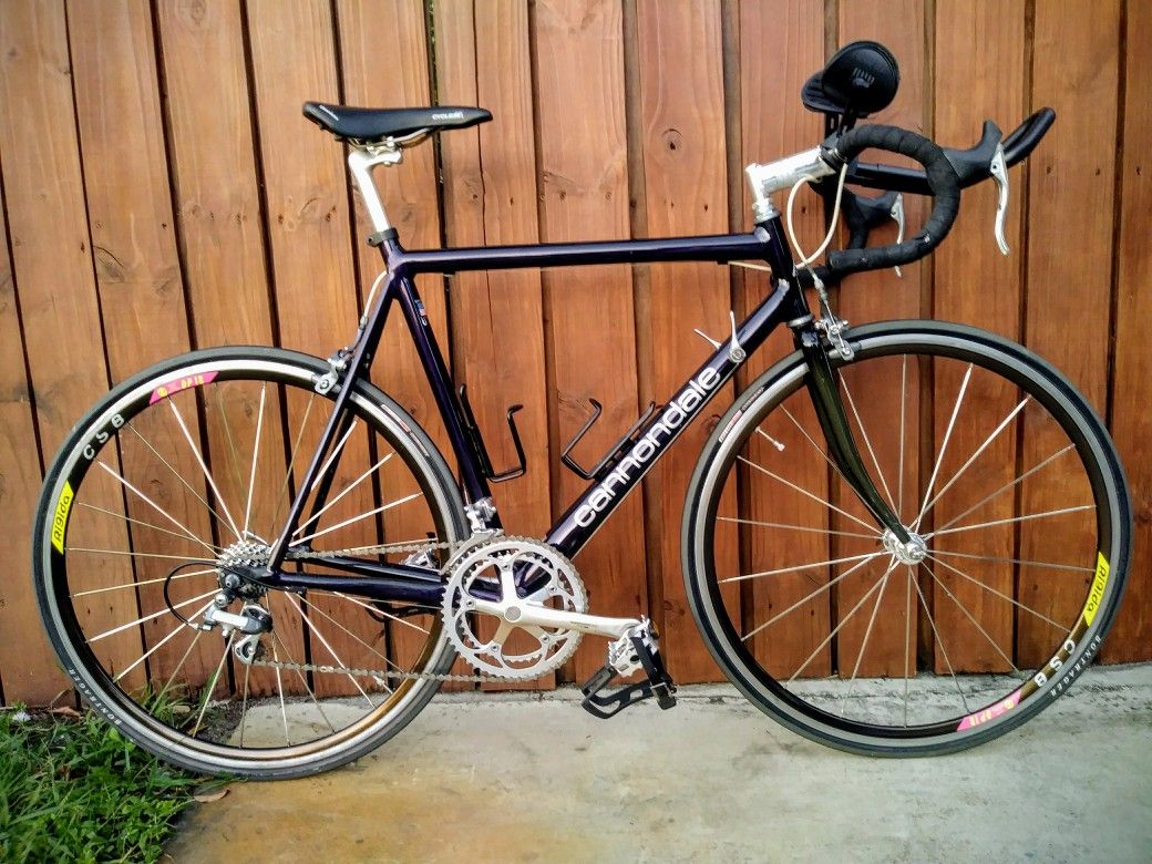 Mint Cannondale R900 Carbon / Aluminum Road / Triathlon Bike for Sale ...