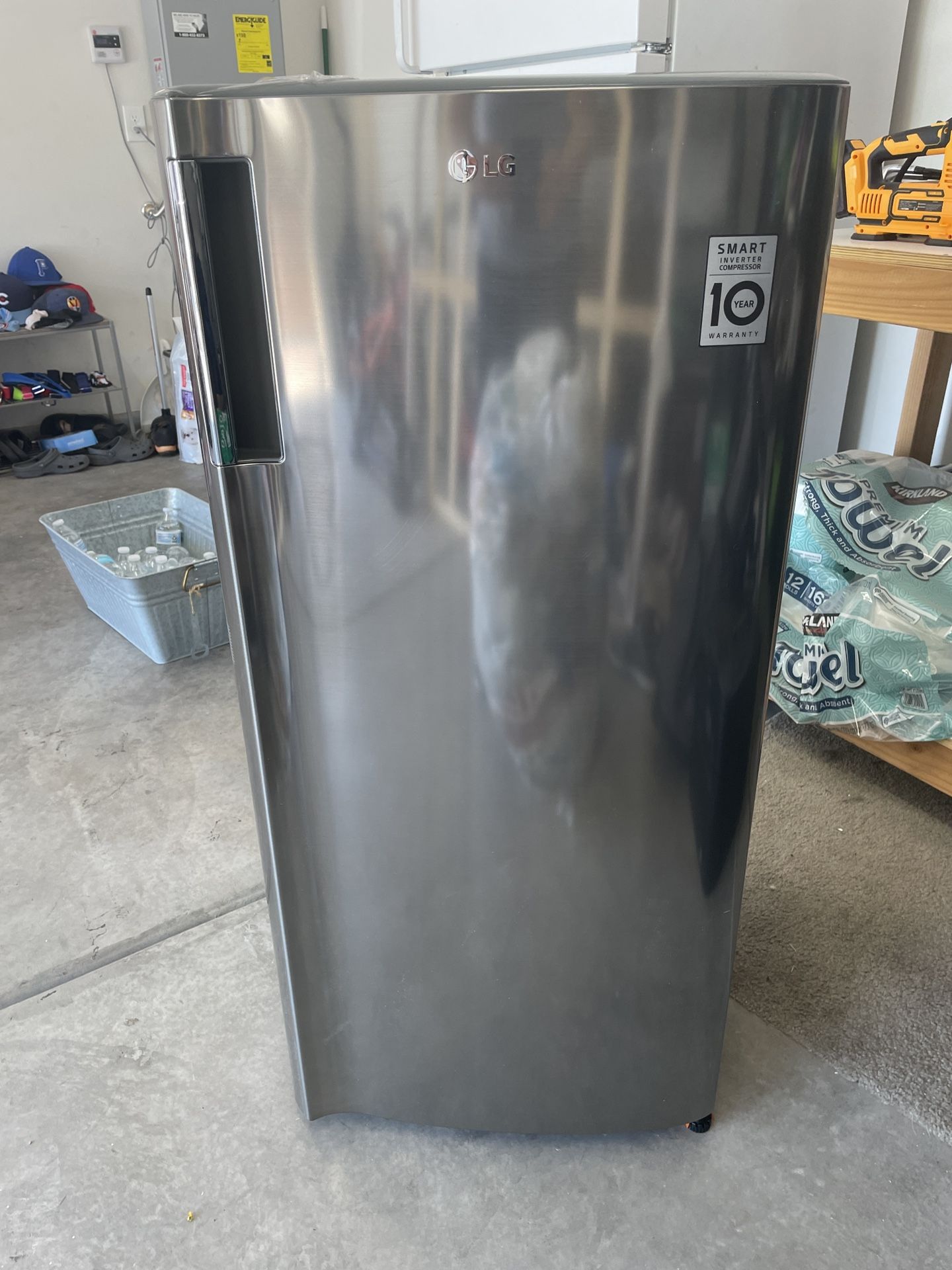 LG Mini refrigerator for Sale in Las Vegas, NV - OfferUp
