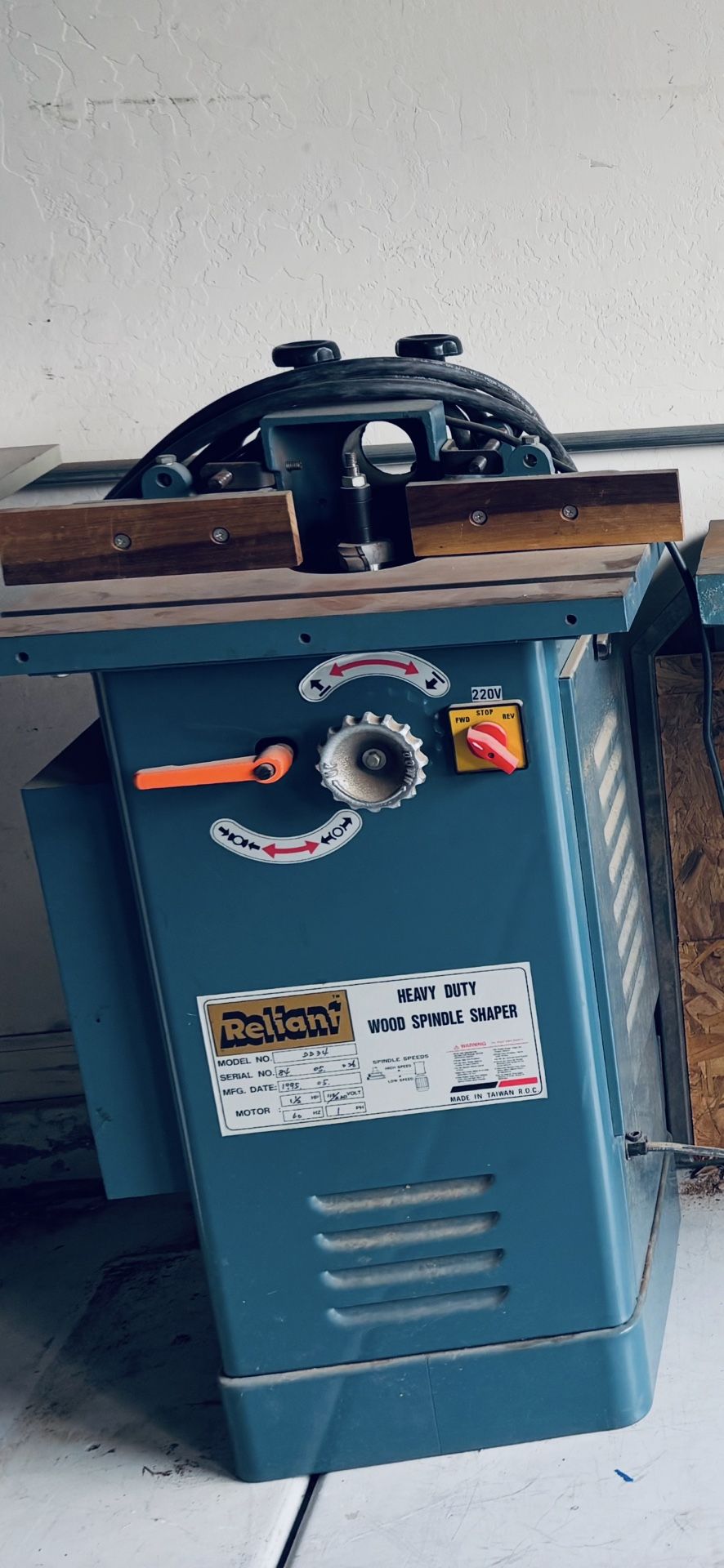 Reliant- Heavy Duty Spindle Wood Shaper for Sale in Chandler, AZ - OfferUp
