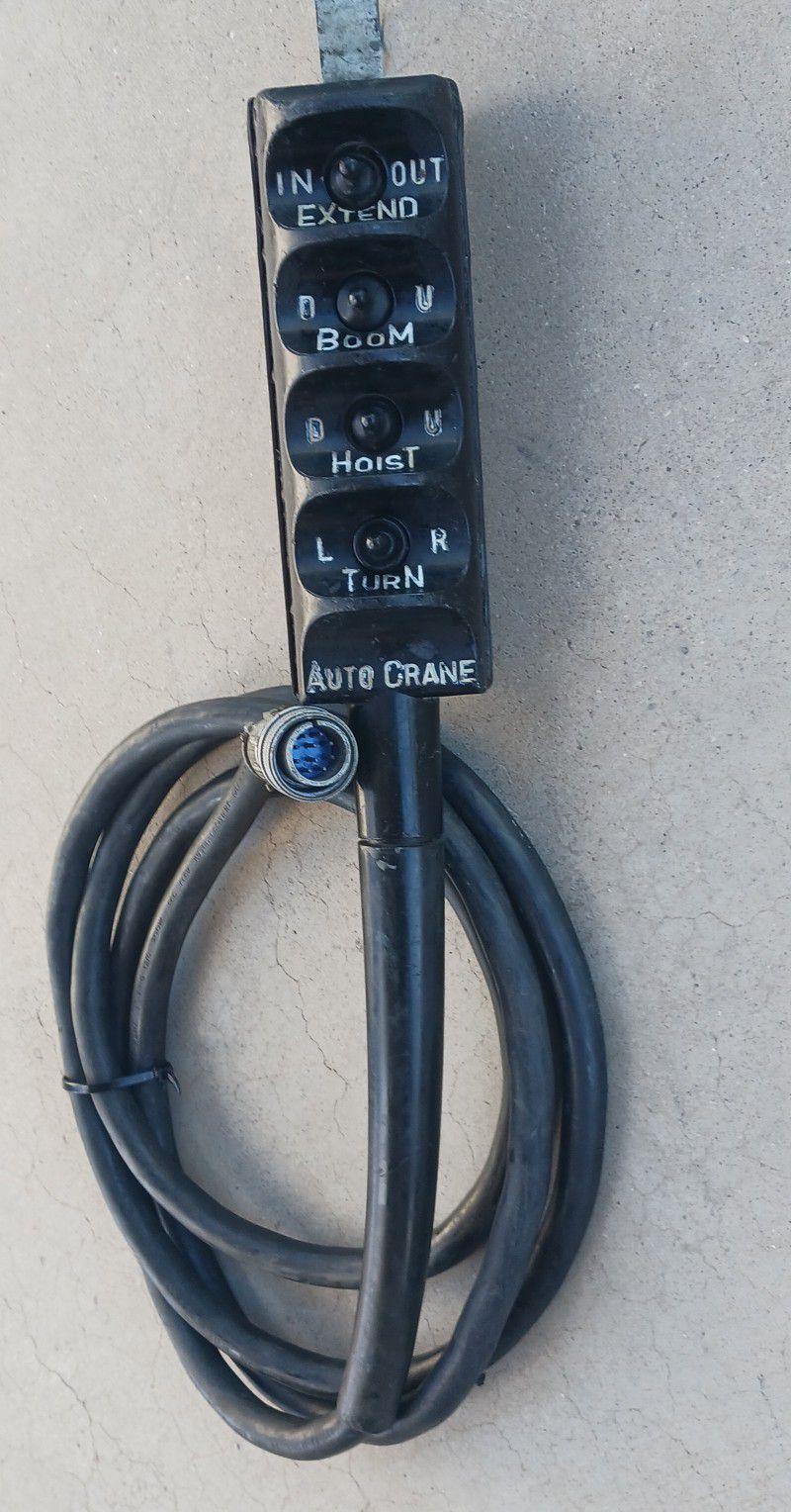 AUTO CRANE CONTROL PENDANTS WITH 10 & 11 PIN PLUG CONNECTORS for Sale ...