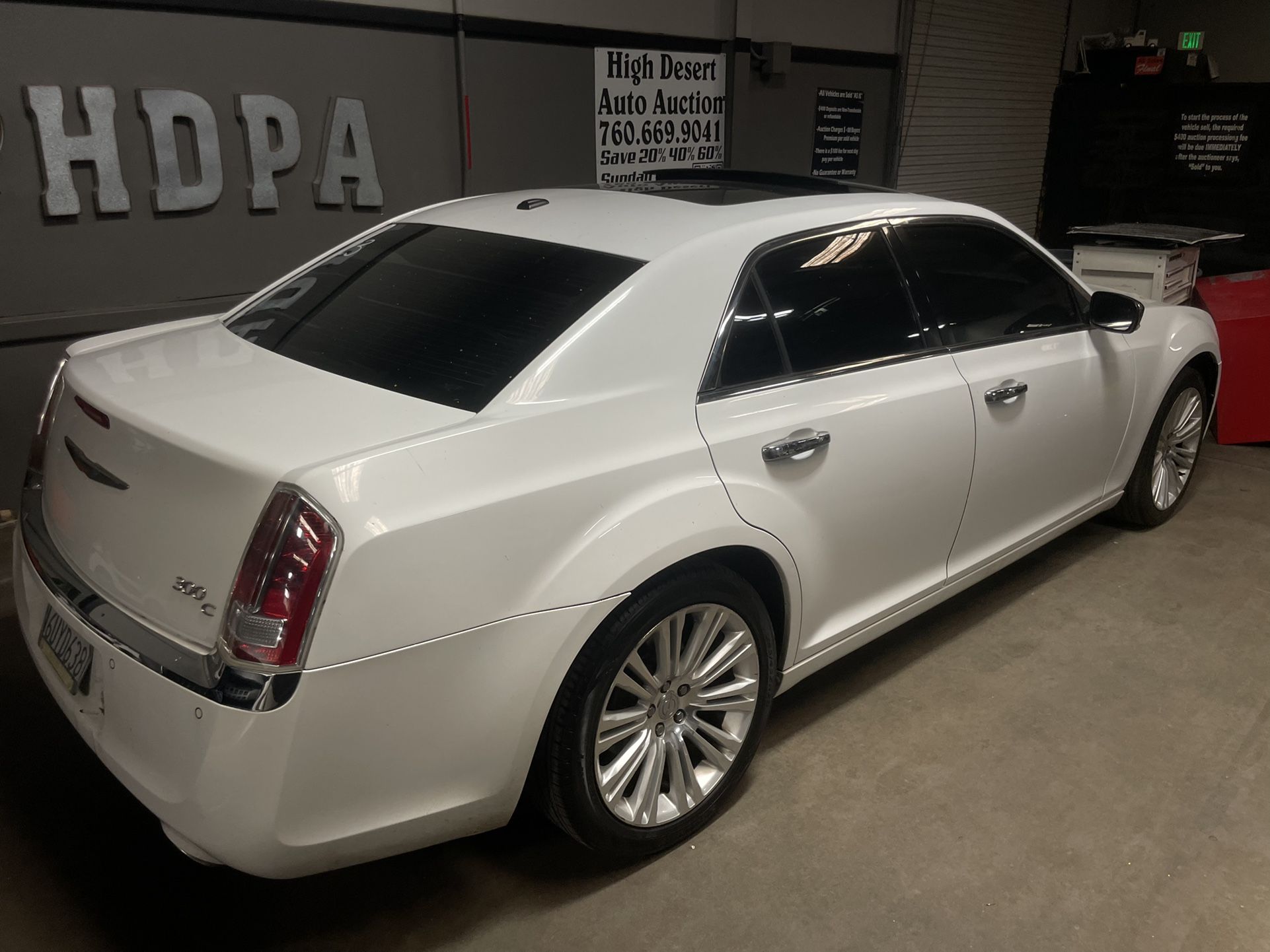 Chrysler 300c. Cadillac & More for Sale in Palmdale, CA - OfferUp