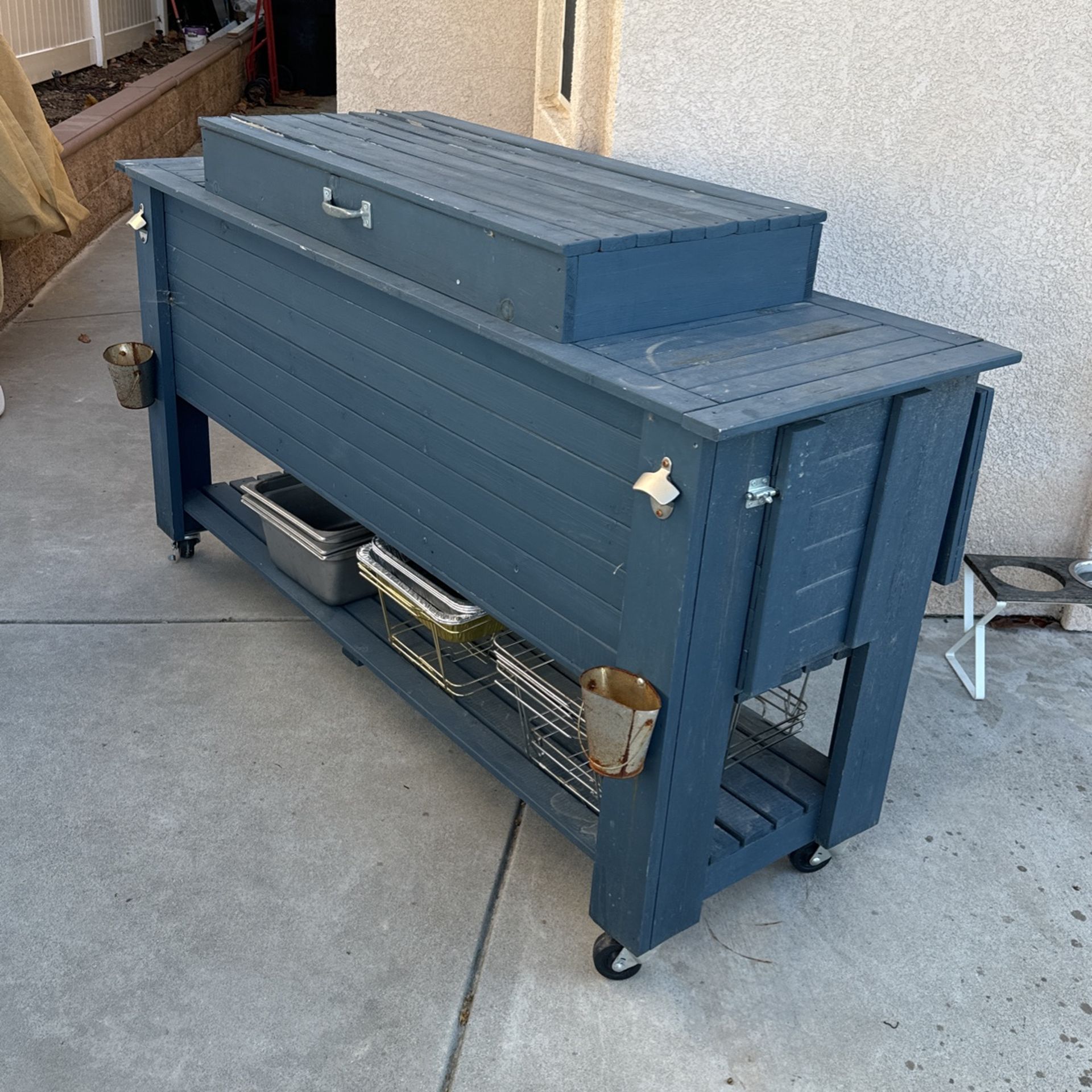Ice Chest Cooler Custom for Sale in Corona, CA - OfferUp