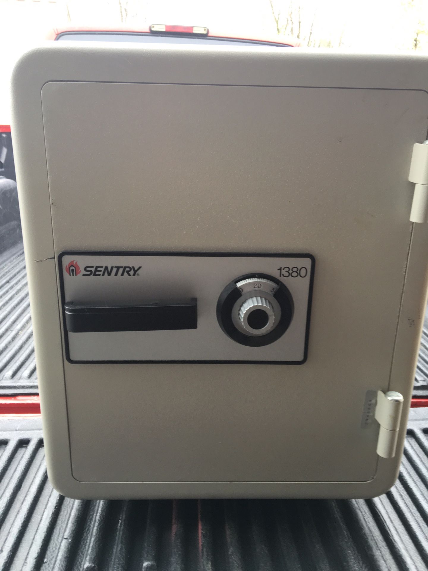 Sentry Safe model # 1380 for Sale in Stewartstown, PA - OfferUp