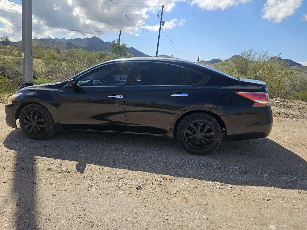 2014 Nissan Altima Similar to Honda Toyota Nissan Chevy Ford Dodge ...