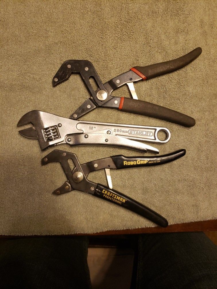 Robo Grip Plier Set for Sale in Enfield, CT - OfferUp