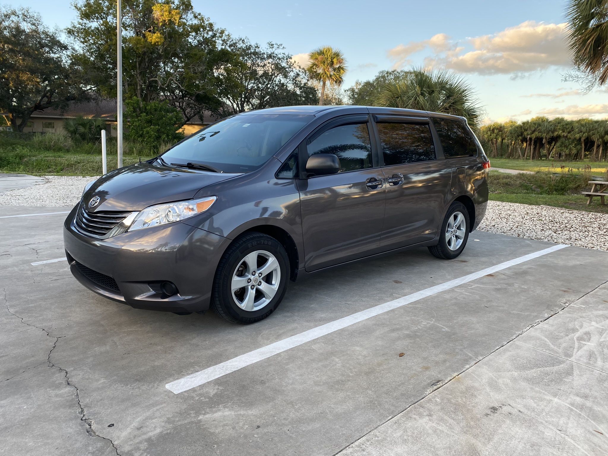 2012 Toyota Sienna for Sale in Fort Pierce, FL - OfferUp