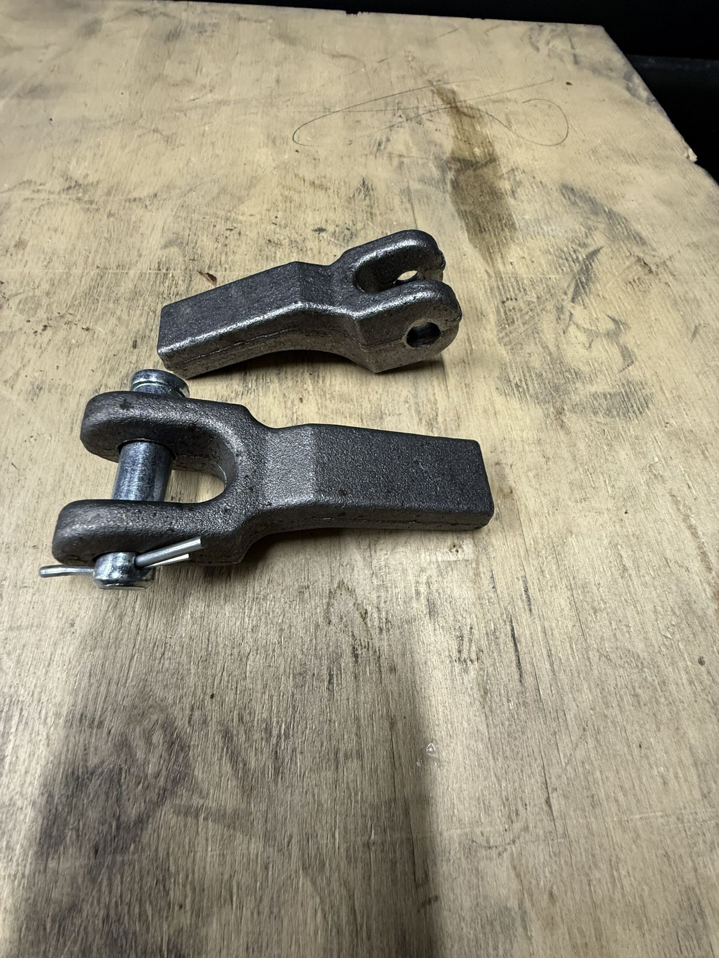 SAFETY CHAIN RETAINERS for Sale in San Bernardino, CA - OfferUp