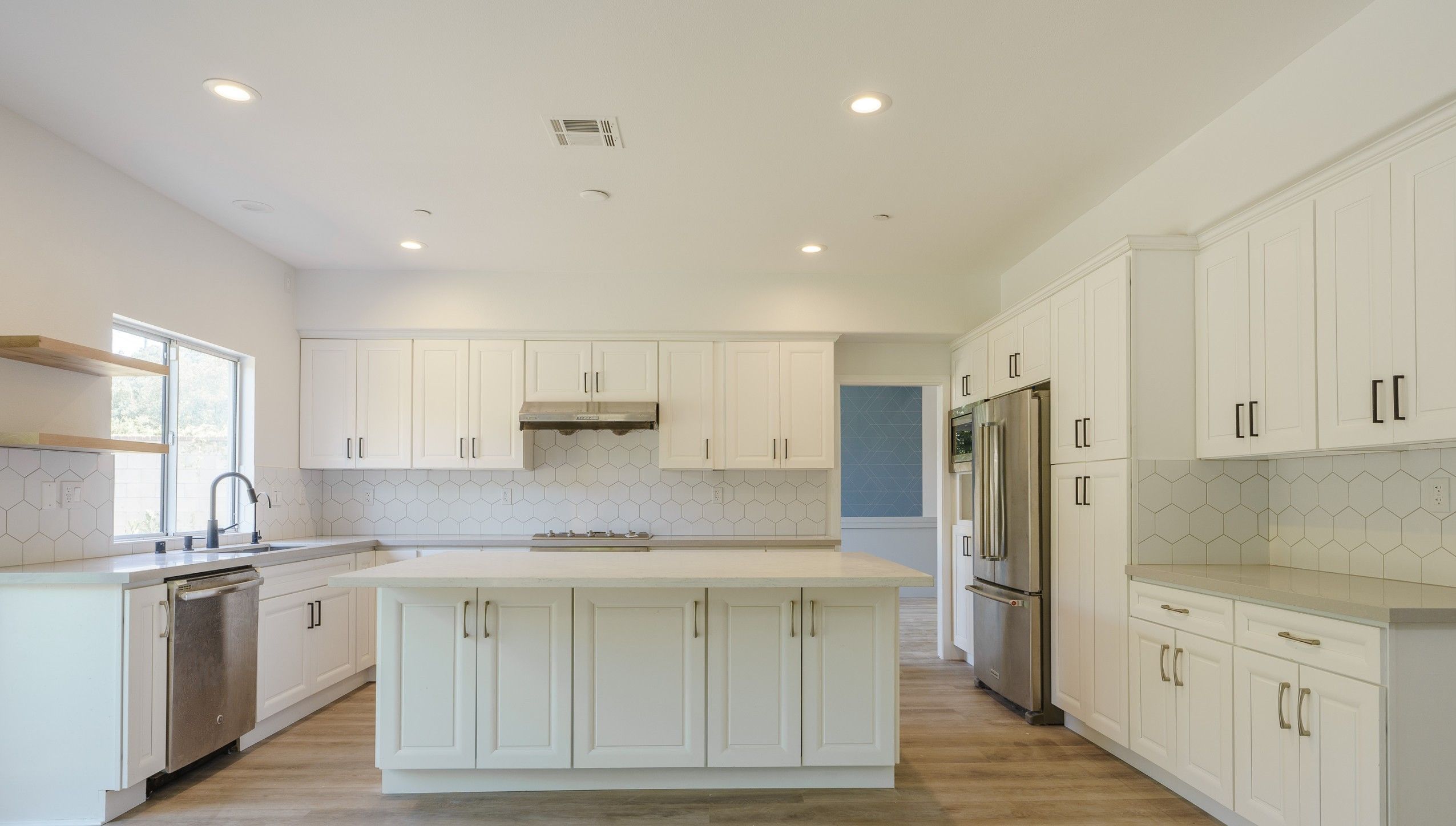 Premium Dove White Kitchen Cabinets – Exclusive Offer, Act Fast for ...