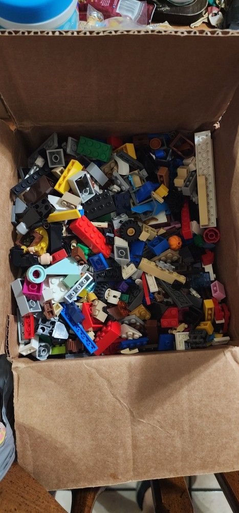 Lego 500 Pieces for Sale in San Antonio, TX - OfferUp