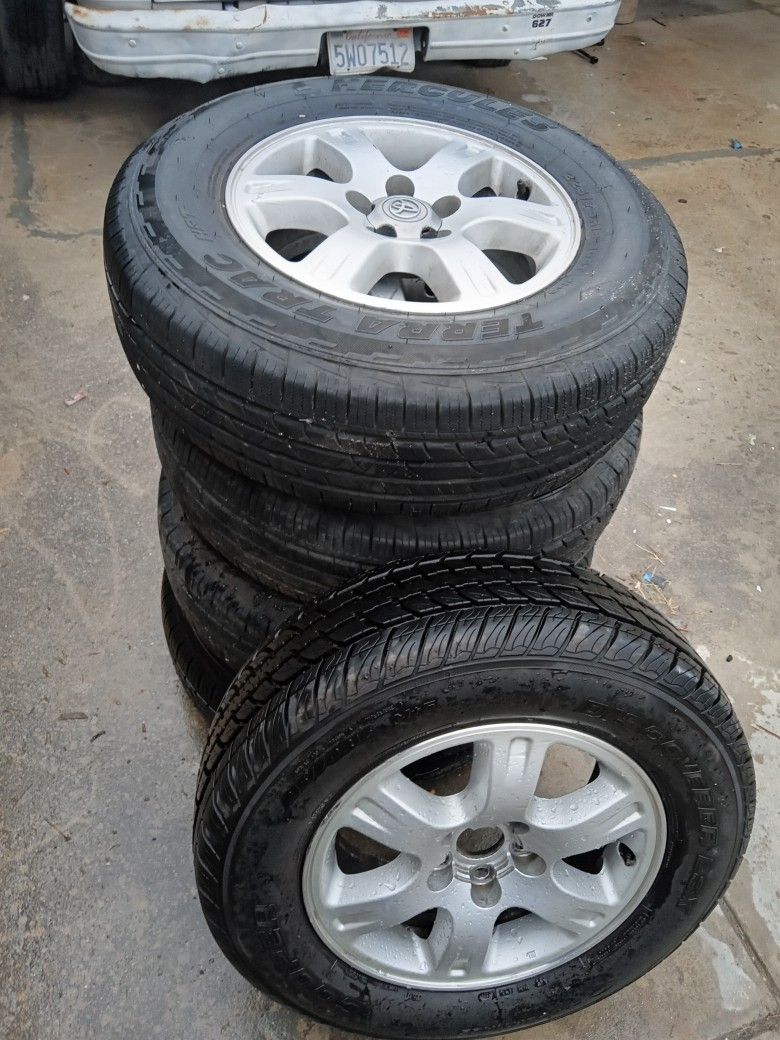 2008 TOYOTA HIGHLANDER 16 ALOY RIMS WITH TIRES SET OF 5 for Sale in ...