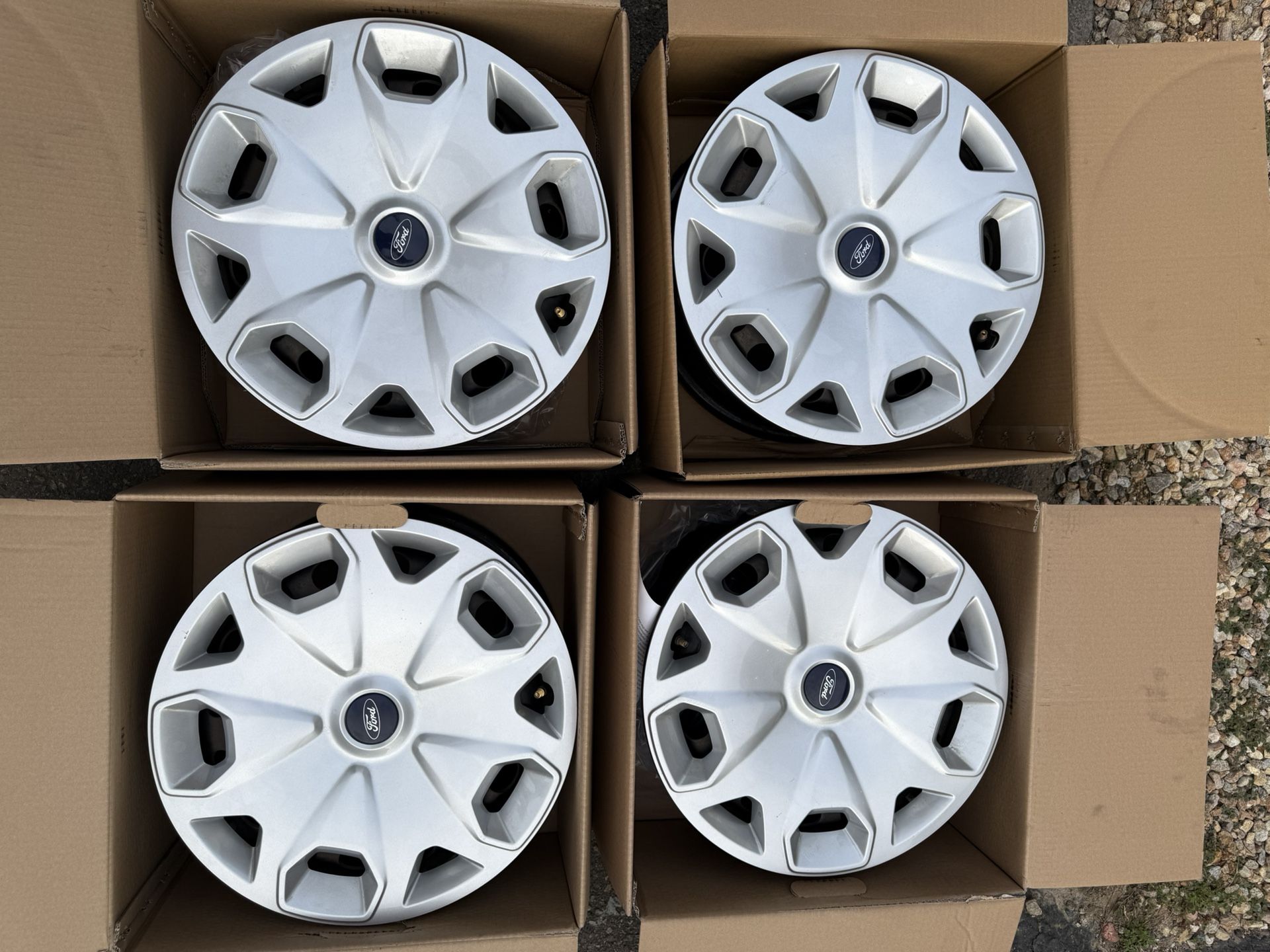 Ford Transit Connect Rims And Hub Caps for Sale in El Cajon, CA - OfferUp