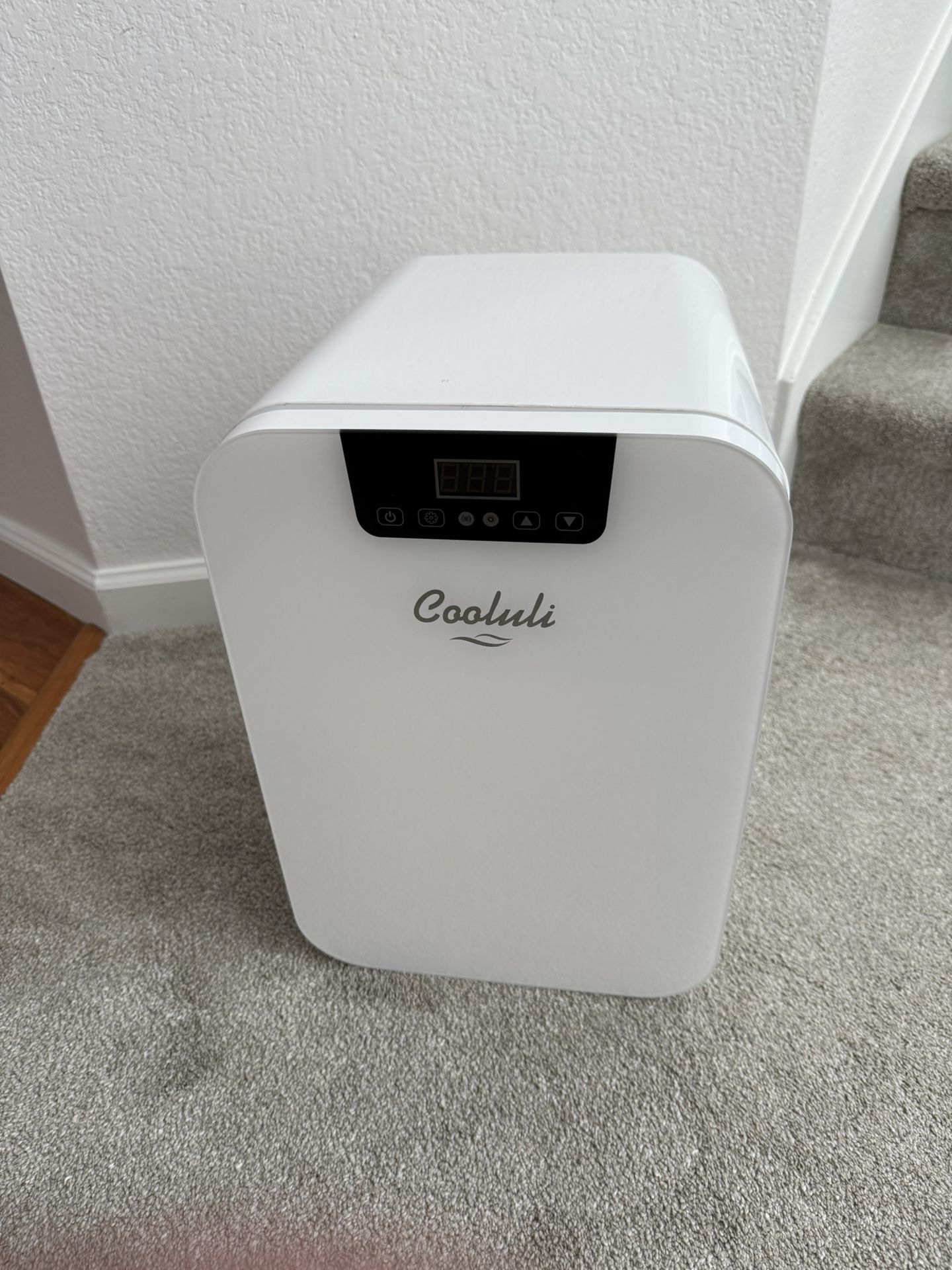 Free Mini Fridge for Sale in San Diego, CA - OfferUp