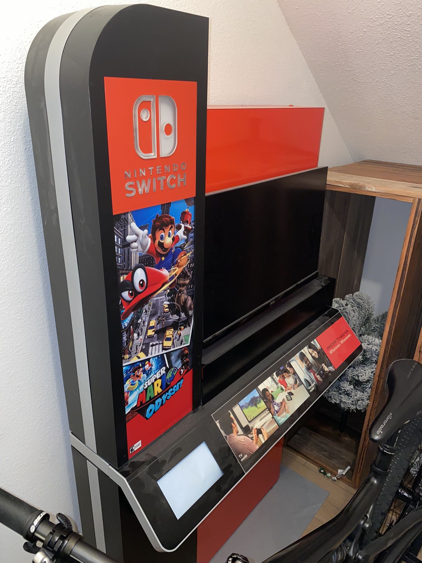 Nintendo Kiosk for Sale in Escondido, CA - OfferUp