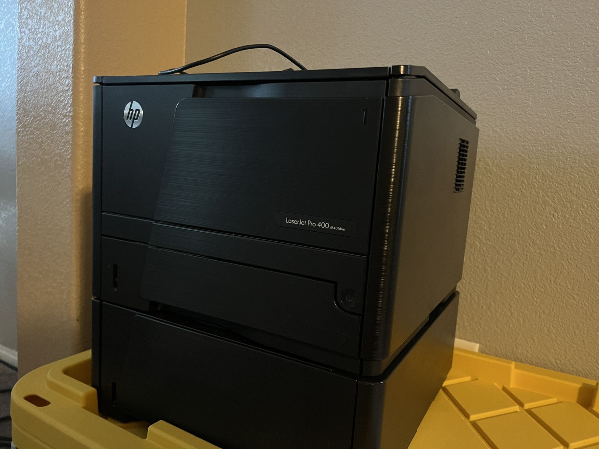 HP Laserjet Pro 400 M401 Series + EXTRA TRAY for Sale in Las Vegas, NV ...