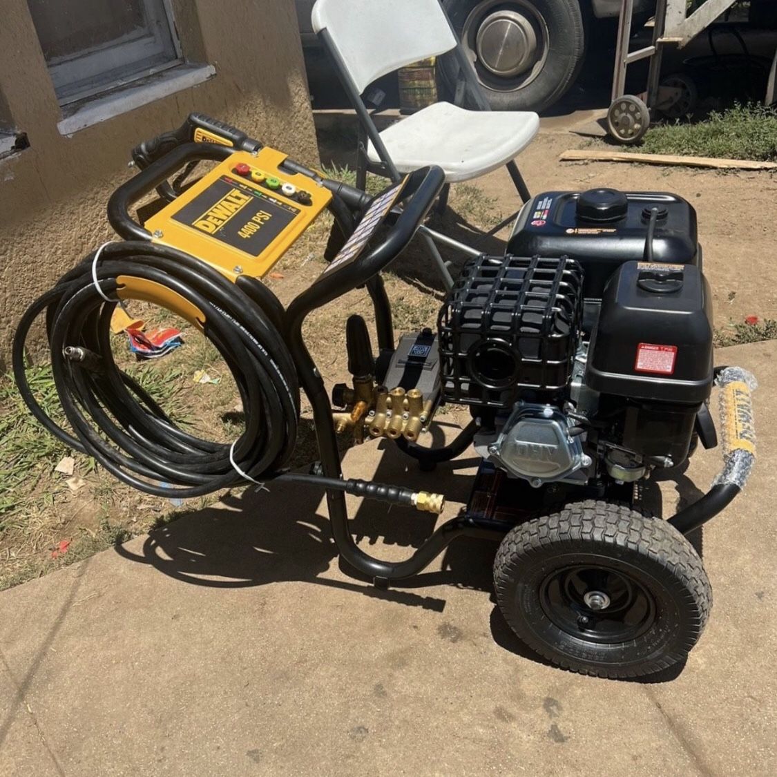 st Seller DEWALT 4400 PSI 4.0 GPM Gas Cold Water Pressure Washer with DEWALT 420cc Engine 69 for Sale in Long Beach CA OfferUp
