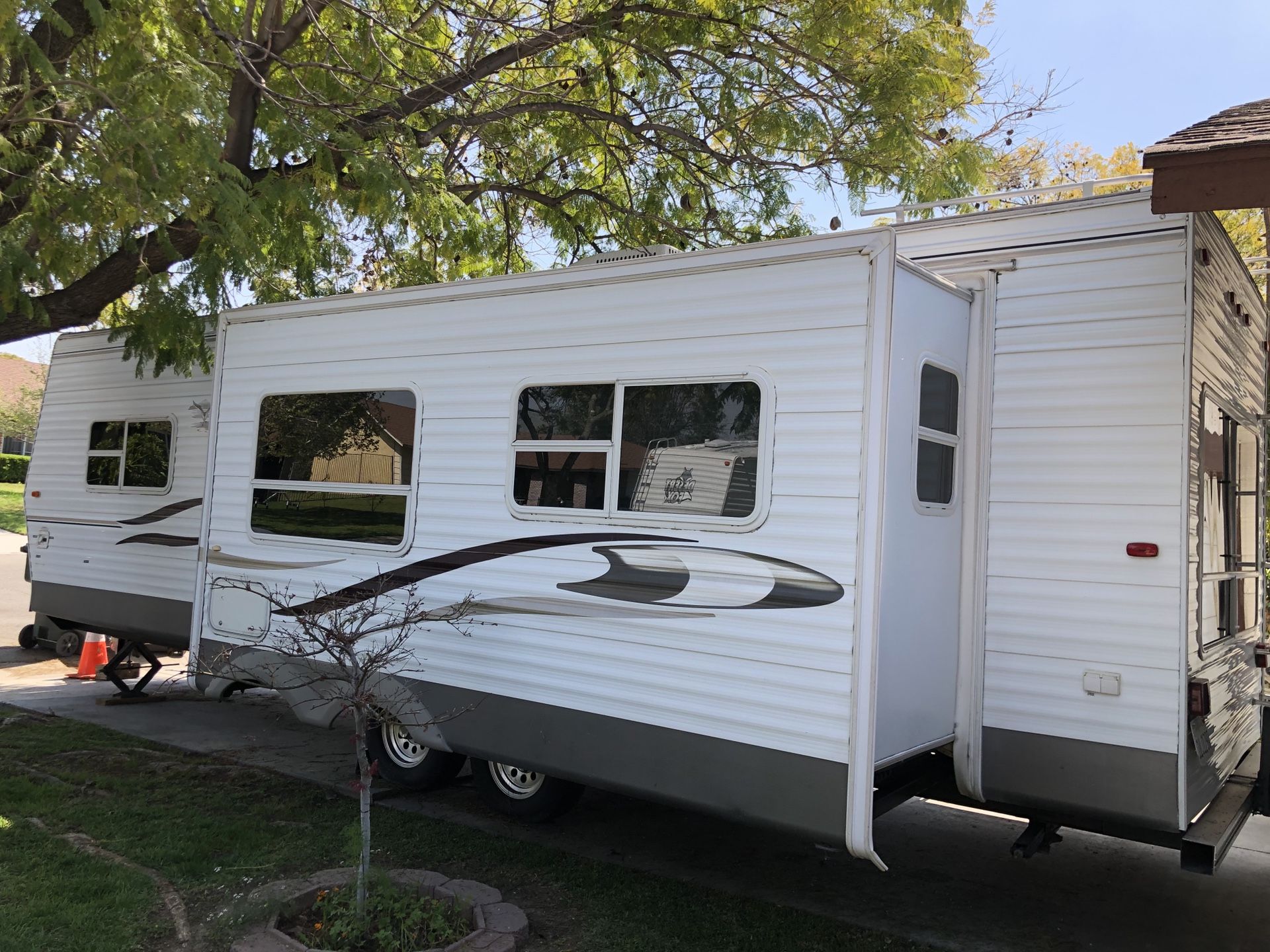 2006 Sandpiper travel trailer With super slide 28 feet Ready to go for ...