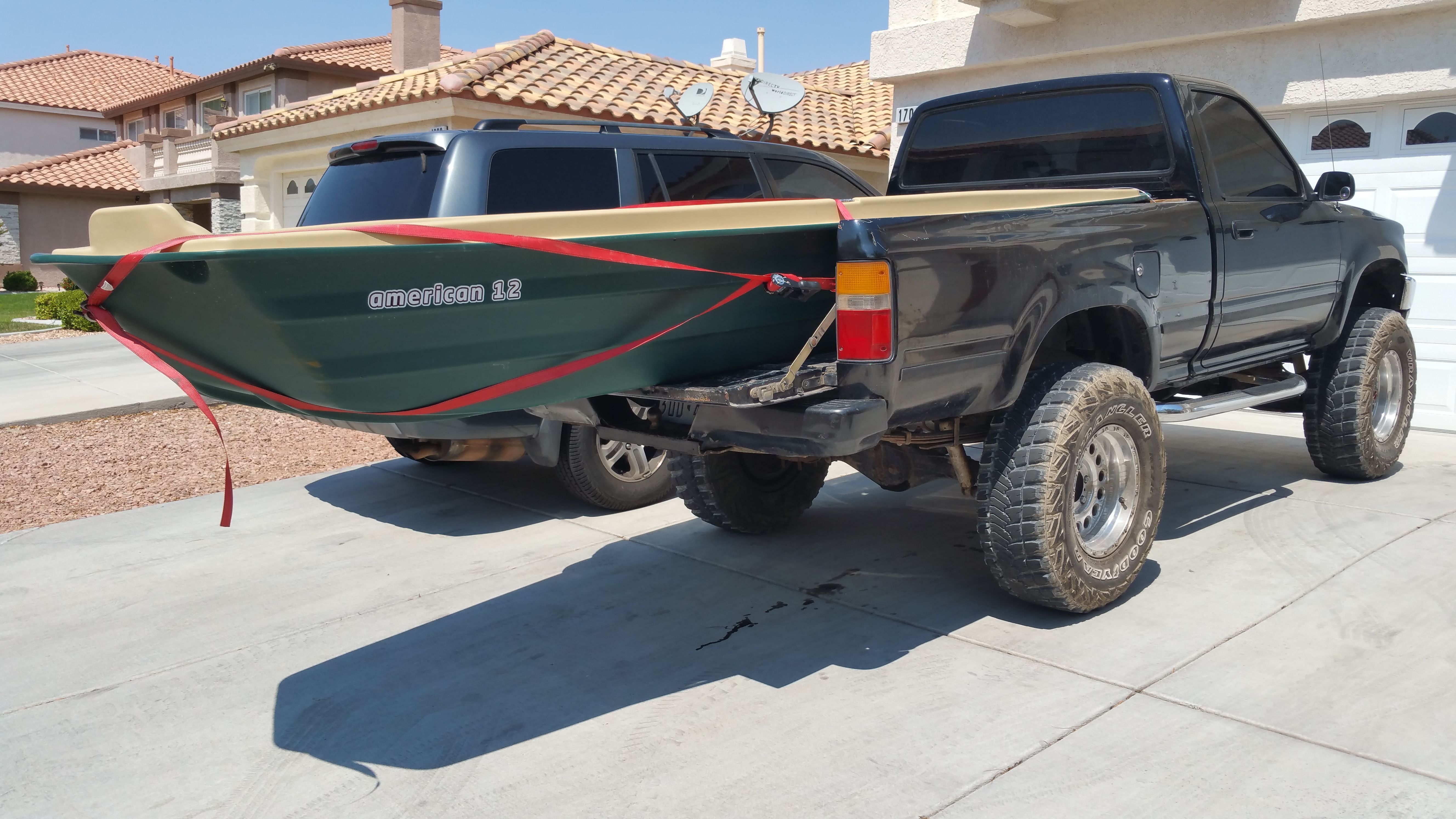 SUN DOLPHIN AMERICAN 12 BOAT W/ 6hp OUTBOARD for Sale in Las Vegas, NV ...